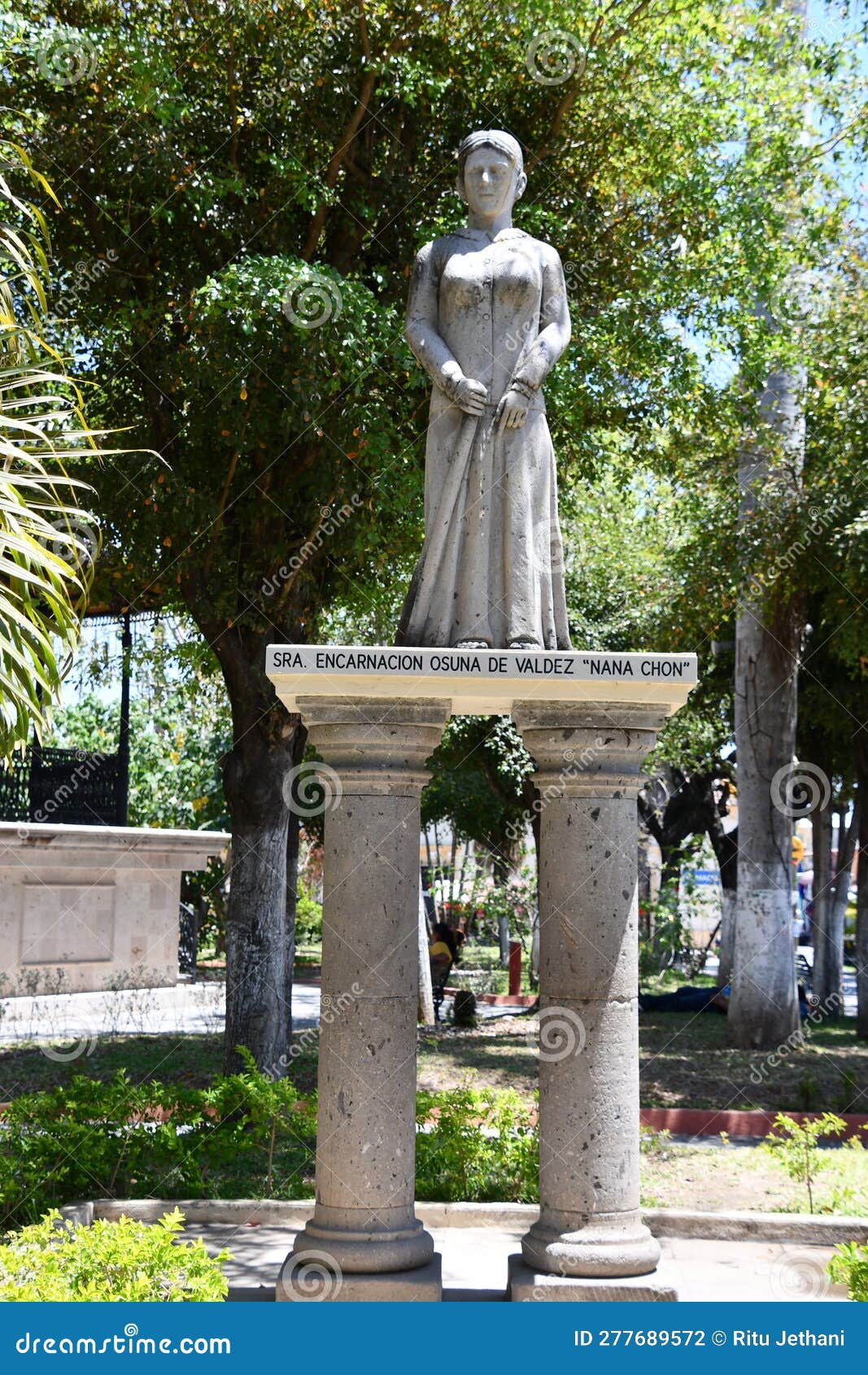 Nana Chon Statue in Concordia, Mexico Editorial Photography - Image of ...