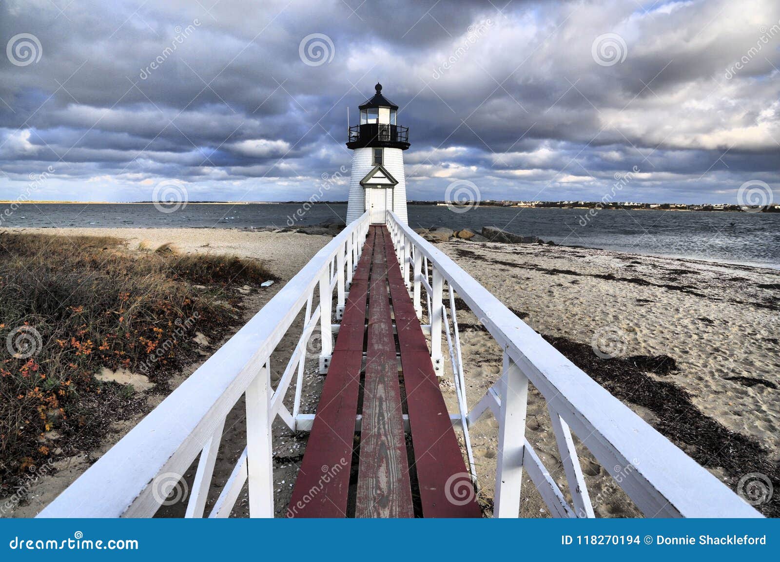 Nantucket-` S Brant Point Lighthouse Stockfoto - Bild von umhang ...