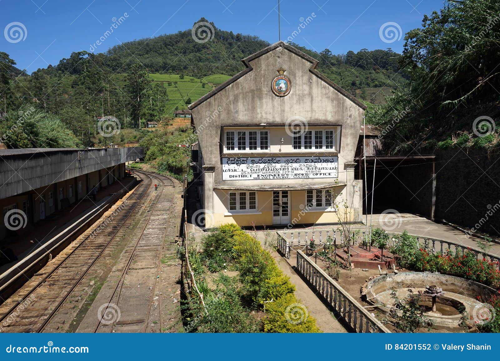 Nanu Oya train station editorial photography. Image of tree - 84201552