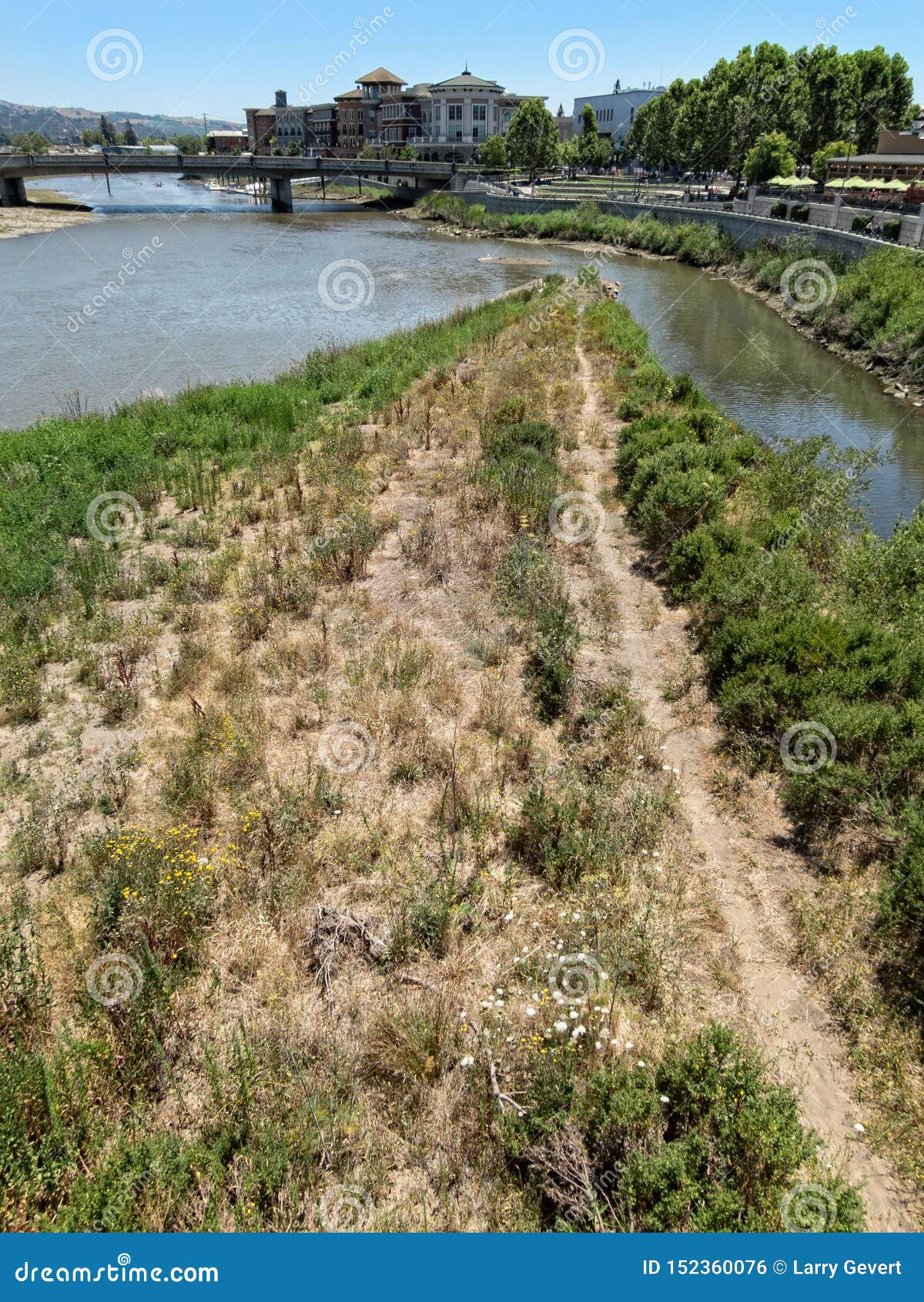 Pathway For Kayakers Training In River Vltava Moldau In Prague - Troja ...