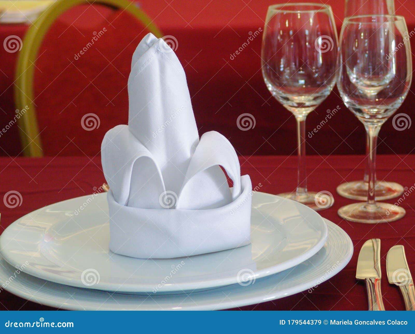 Elegant Cloth Napkin on the Plate Stock Image - Image of white, plate ...