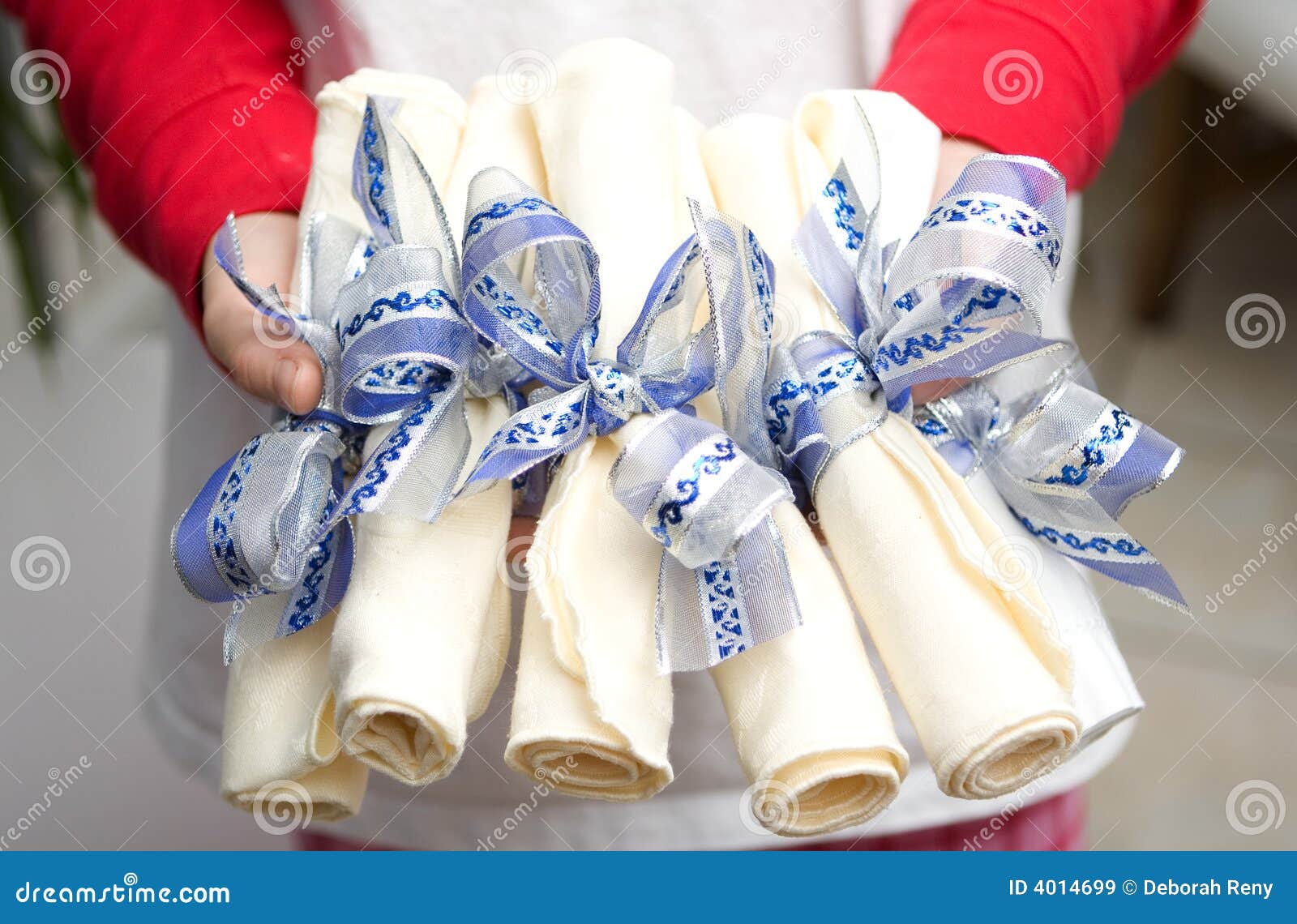 Paper Napkins Tied With Ribbon at Grace Brentnall blog