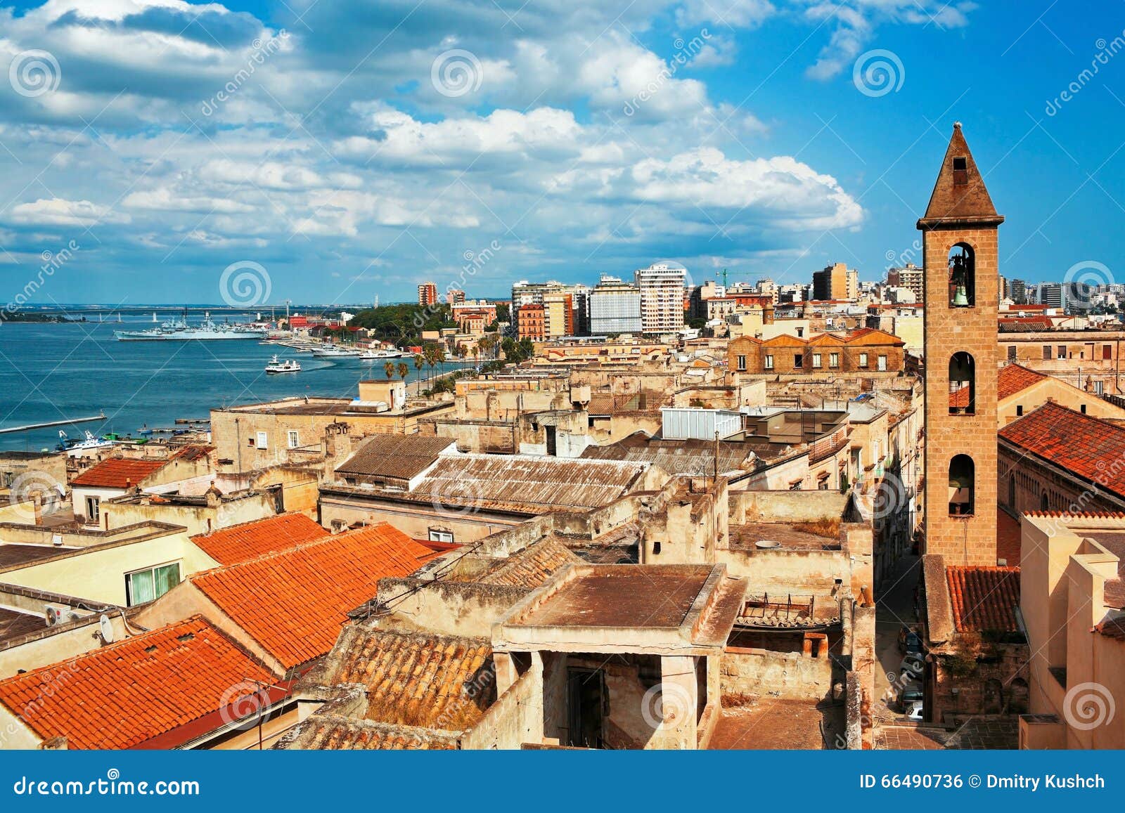 Naples old town editorial photo. Image of ocean, high - 66490736