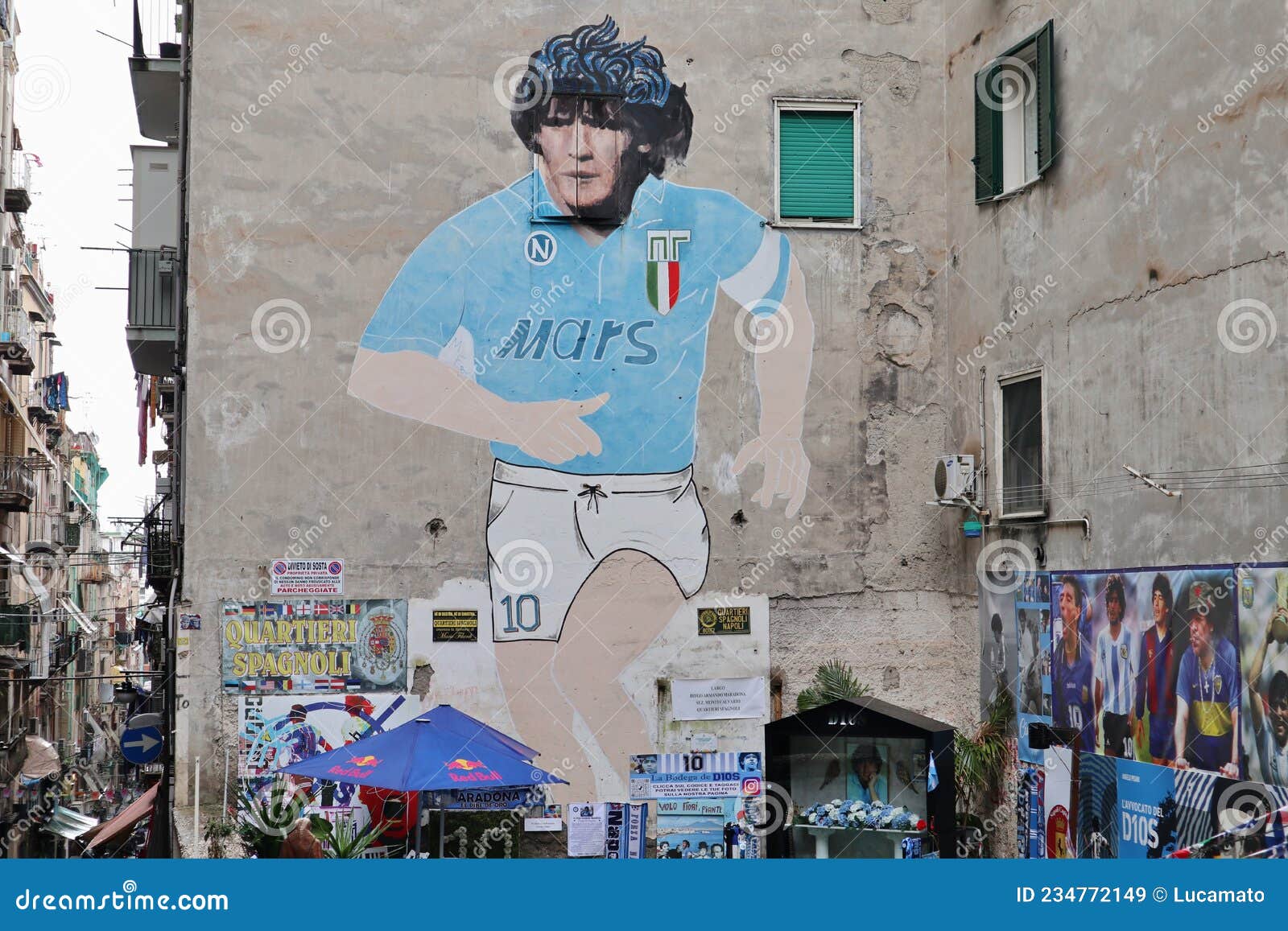 Napoli â€“ Murale Di Maradona Ai Quartieri Spagnoli Editorial Stock ...