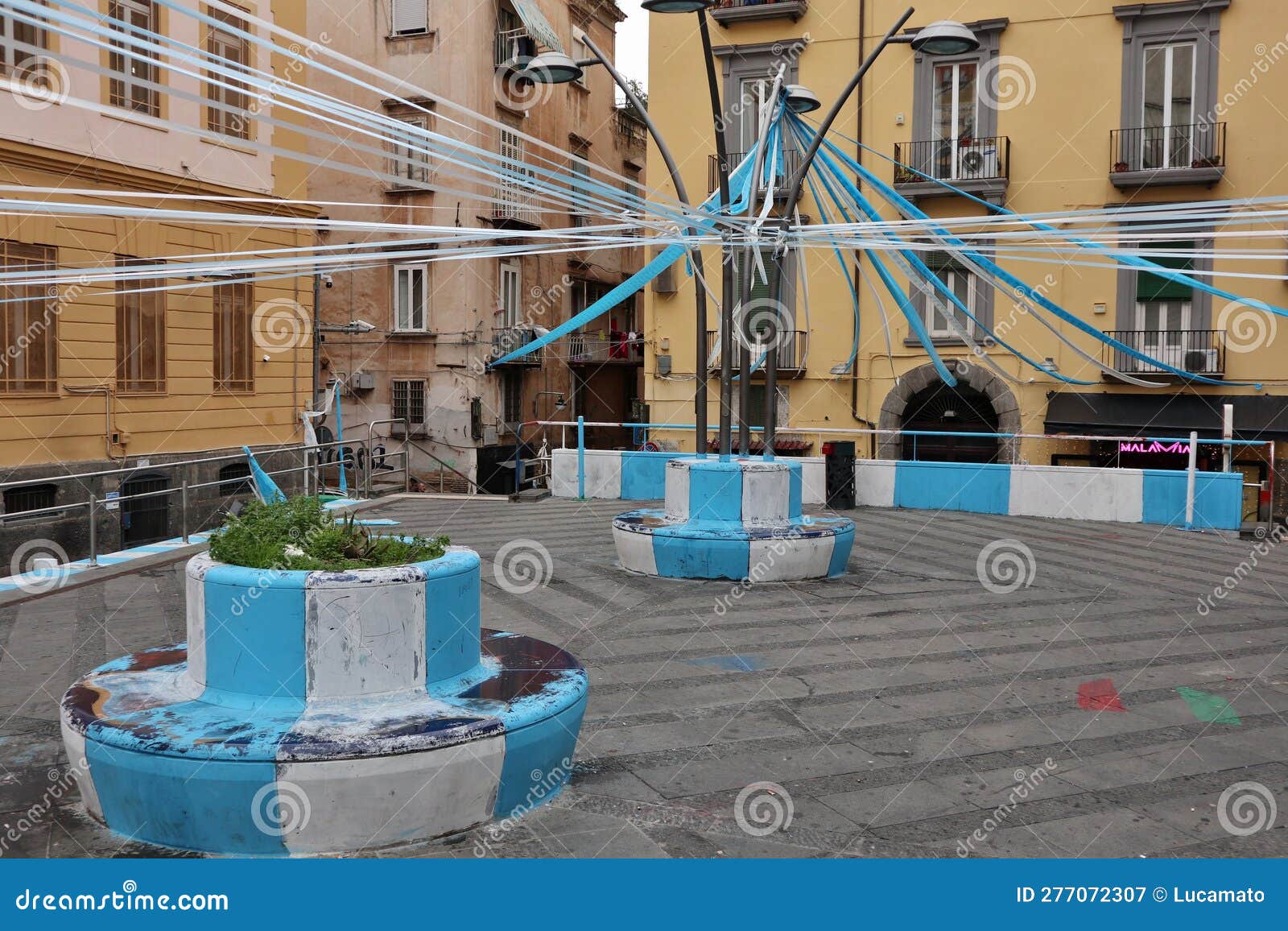 Napoli - Striscioni in Piazza Montecalvario Editorial Photography ...