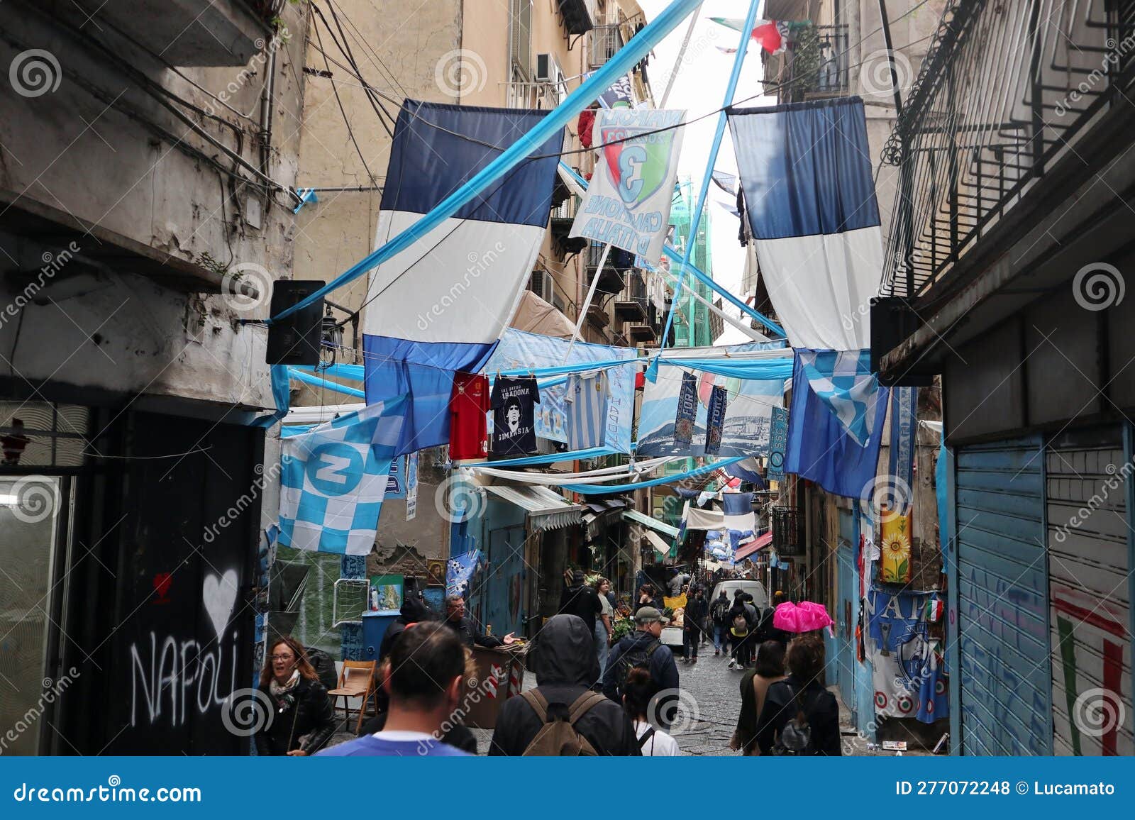 Napoli - Striscioni a Via Emanuele De Deo Editorial Stock Photo - Image ...