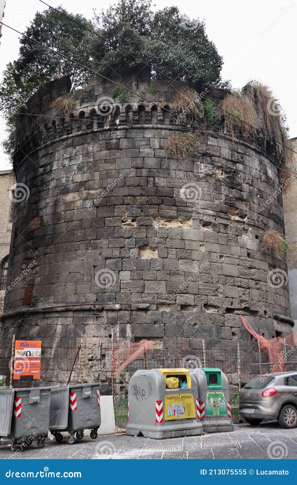 Napoli - Torre Di Sant`Anna Editorial Image - Image of gray, capuana ...