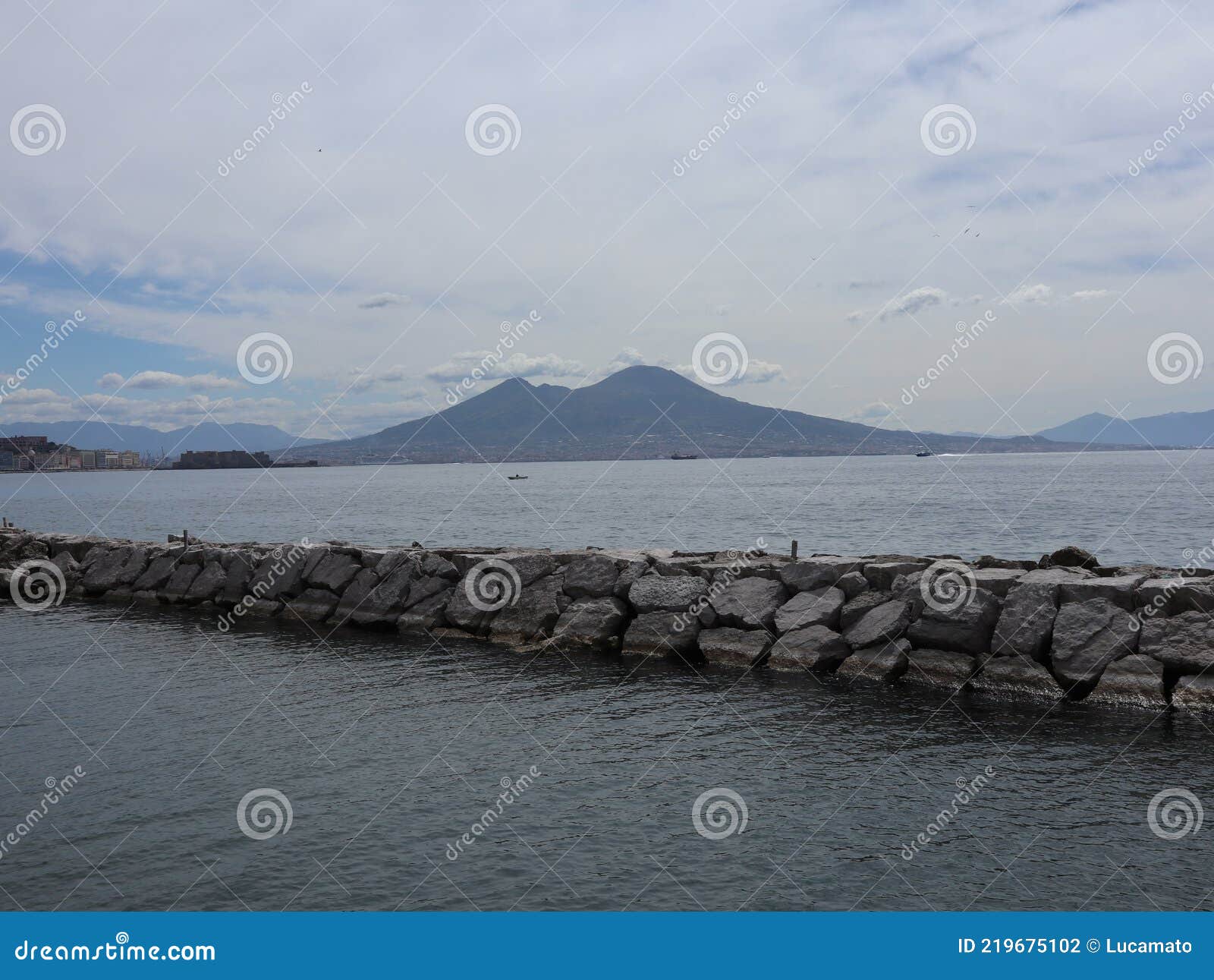 Napoli - Vesuvio Dal Lido Sirena Stock Photo - Image of italy, clouds ...
