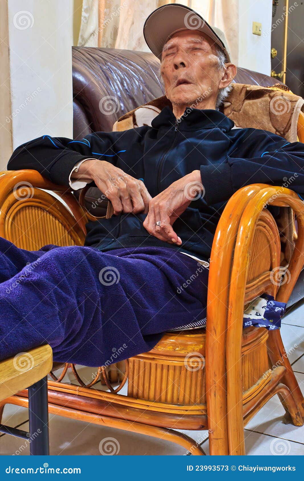 The Napping Chinese Elderly Stock Image - Image of chair, health: 23993573