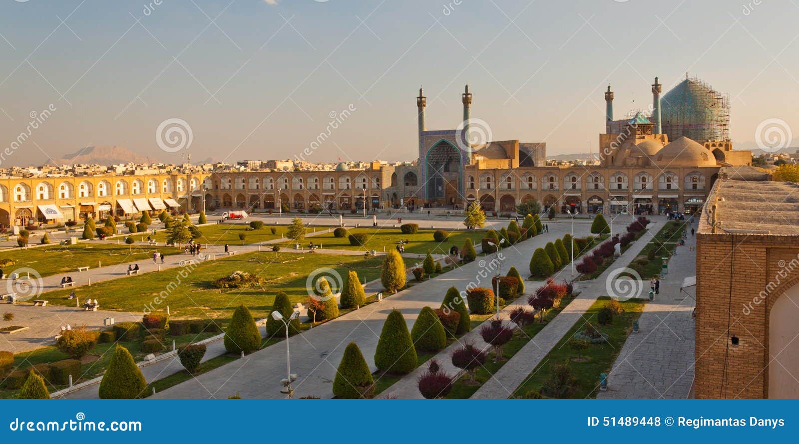 Naqsh-e Jahan Square in Esfahan Editorial Stock Photo - Image of ...