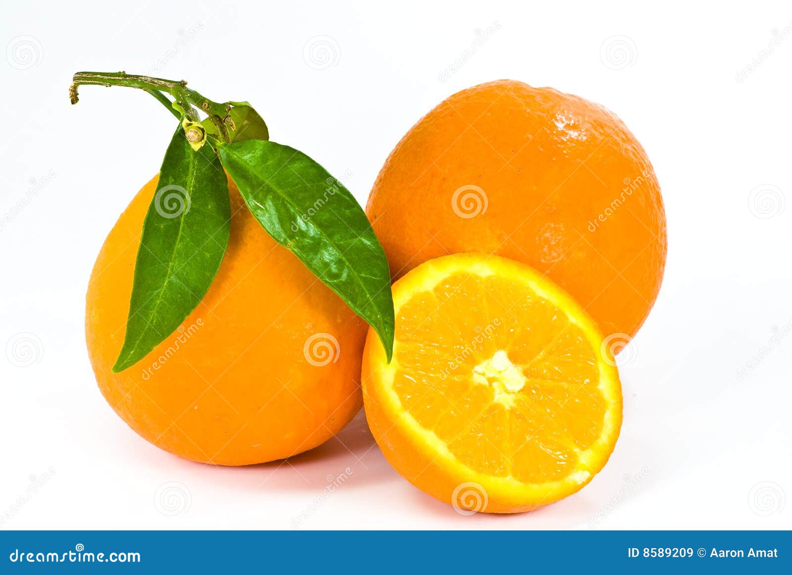 Naranjas imagen de archivo. Imagen de leaf, close, citrus - 8589209