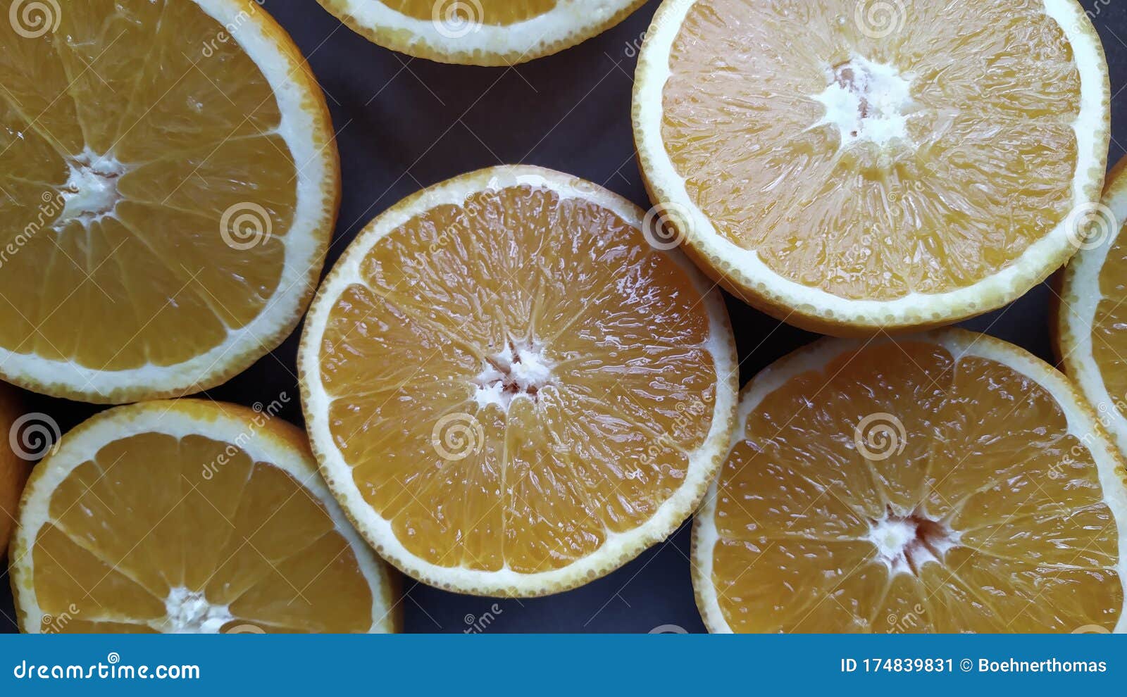Naranjas En Rodajas En La Cocina Imagen de archivo - Imagen de frescura ...