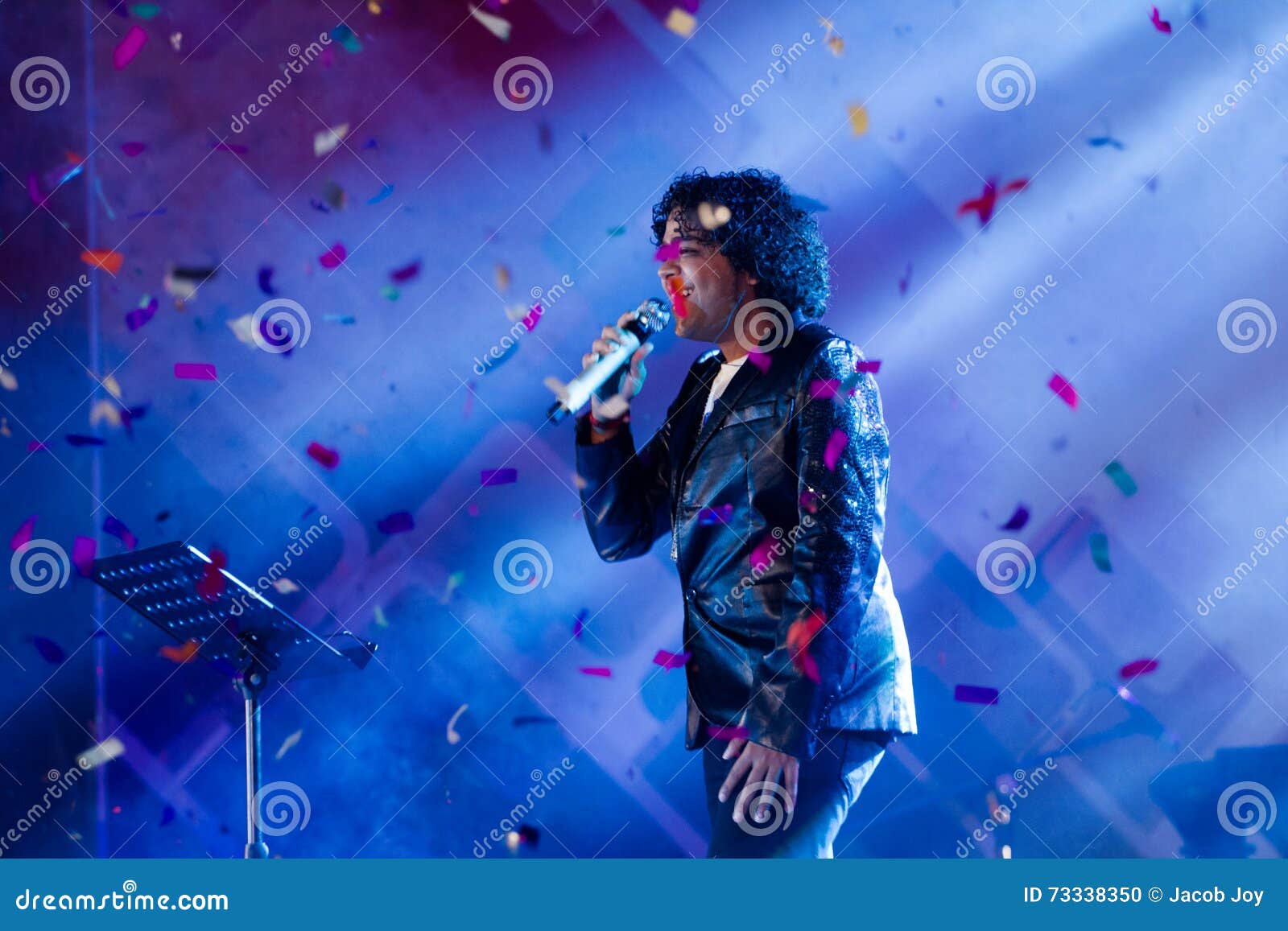 Naresh Iyer Performing on Stage Editorial Image - Image of blue, beam ...