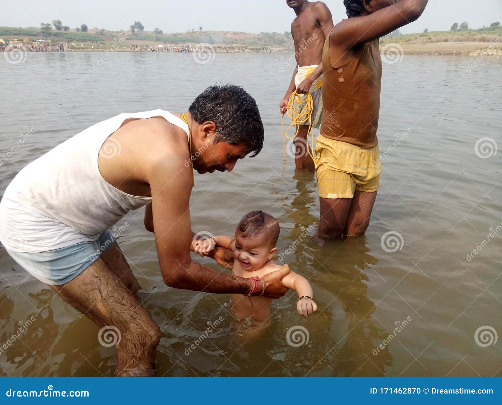 Narmada River of india editorial image. Image of ghat - 171462870