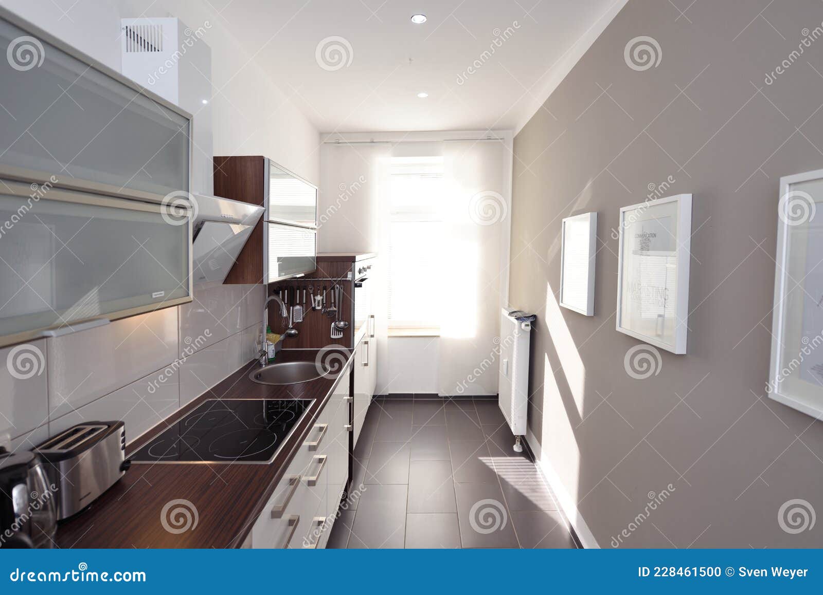 Narrow Kitchen Window Backlight Grey Wall Dark Worktop White Cupboards ...