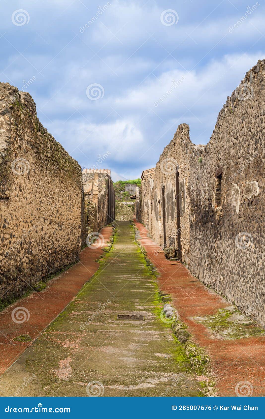 Pompeii Ruins Editorial Image | CartoonDealer.com #44691802 Pompeii Ruins Editorial Image | CartoonDealer.com #44691802
