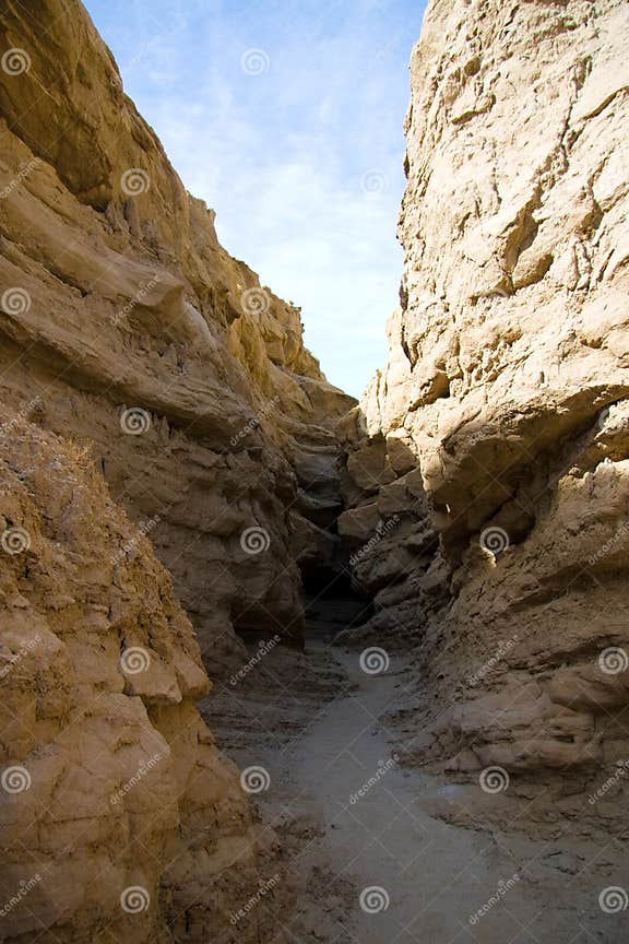 Narrow path in canyon stock image. Image of shadows, rocky - 4494417