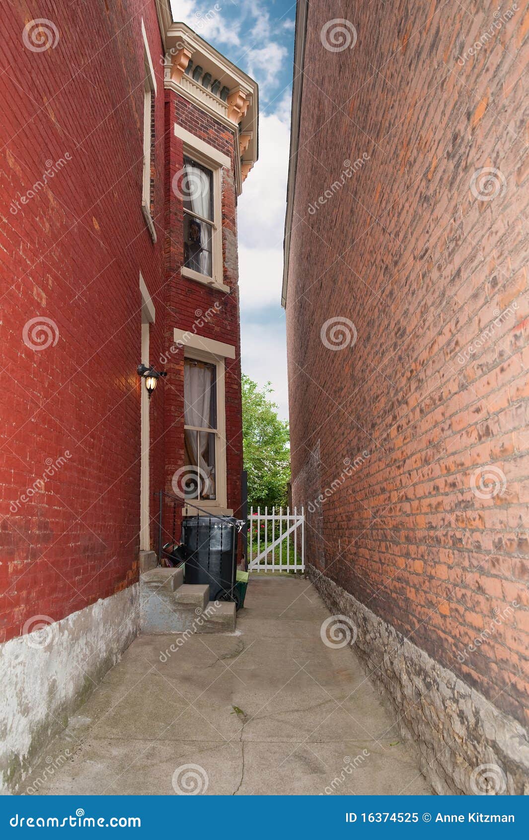 Narrow Walkway Historic Buildings Stock Image - Image of alley, walkway ...