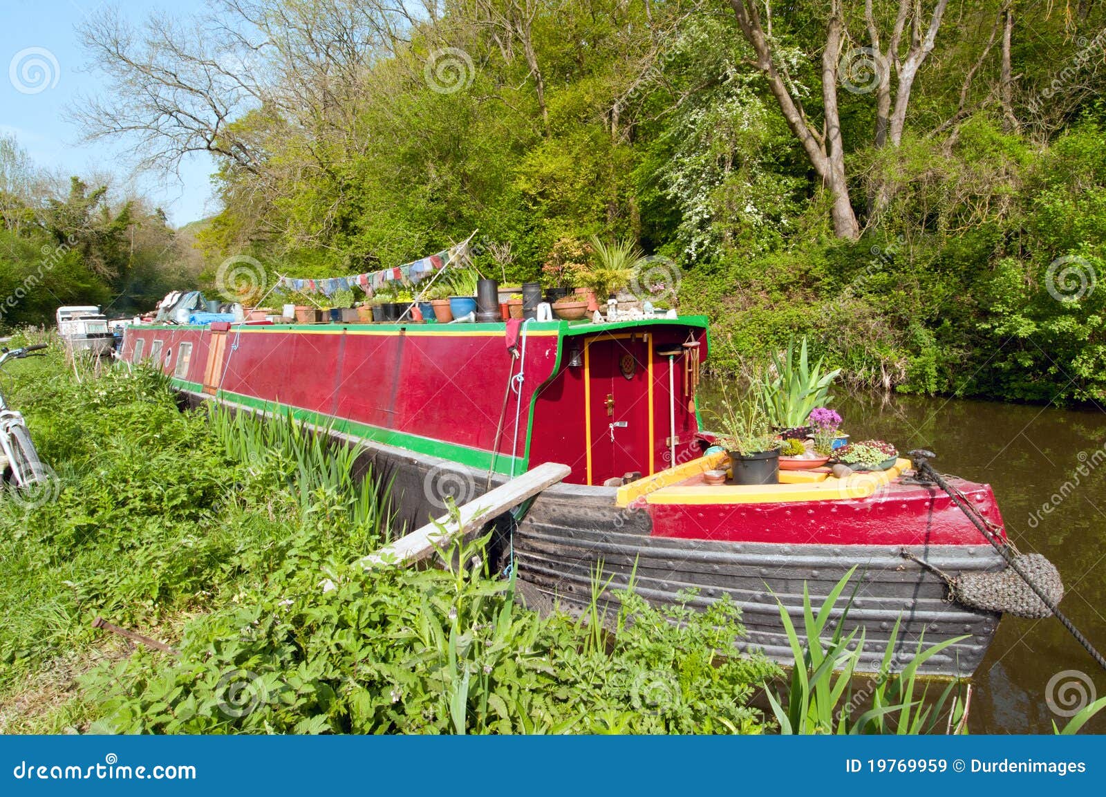 Narrowboat home stock image. Image of british, transportation - 19769959