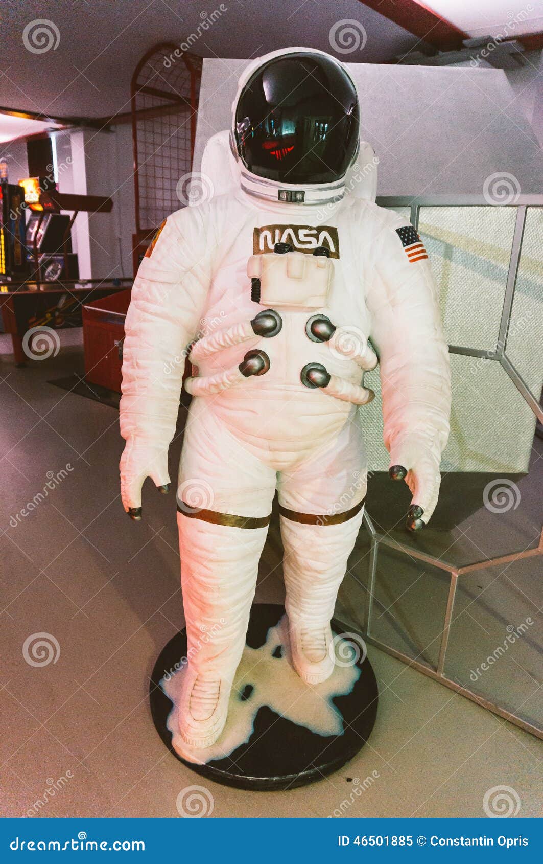 Nasa astronaut space suit editorial image. Image of technology - 46501885
