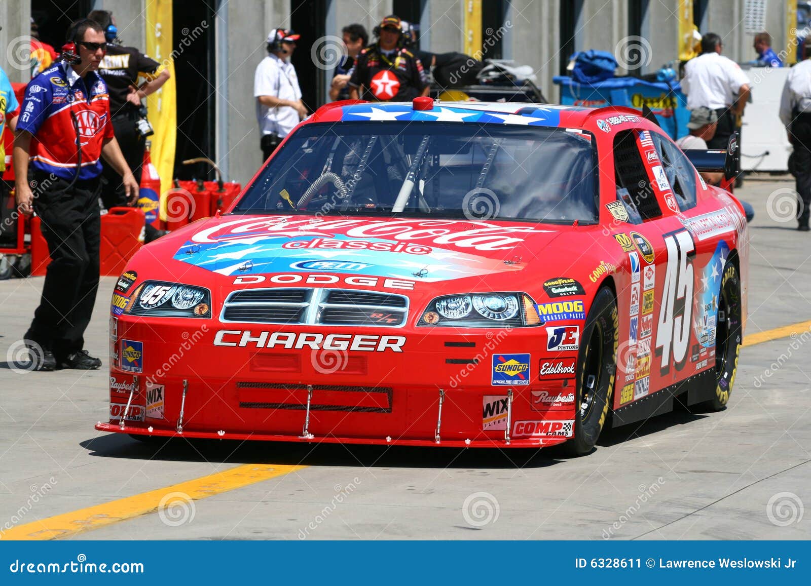 NASCAR #45 - Kyle Petty editorial photo. Image of fans - 6328611