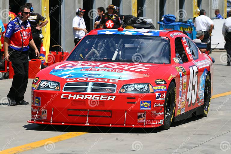 NASCAR #45 - Kyle Petty editorial photo. Image of fans - 6328611