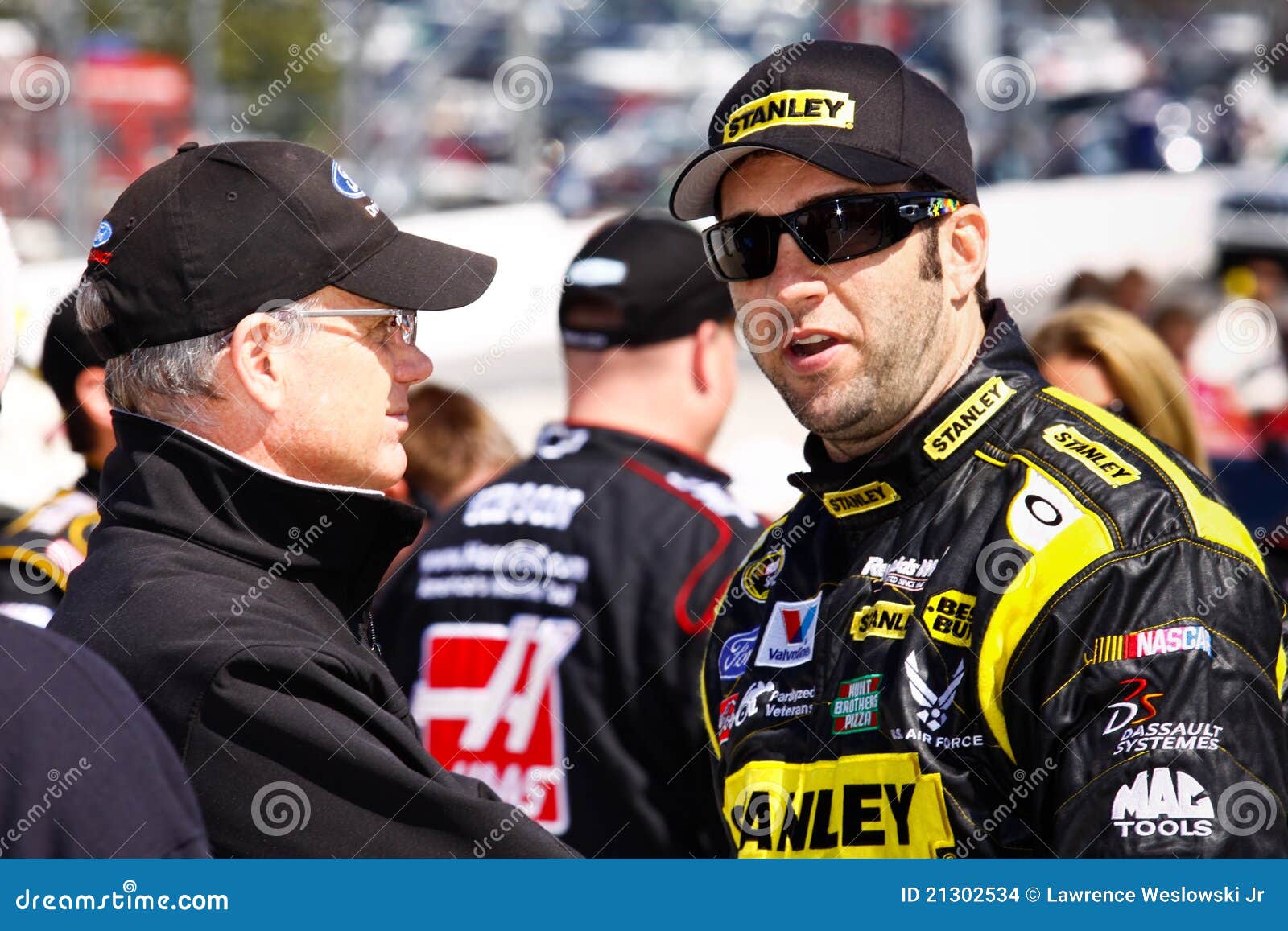 NASCAR Driver Elliott Sadler Pre Race Editorial Stock Image - Image of ...