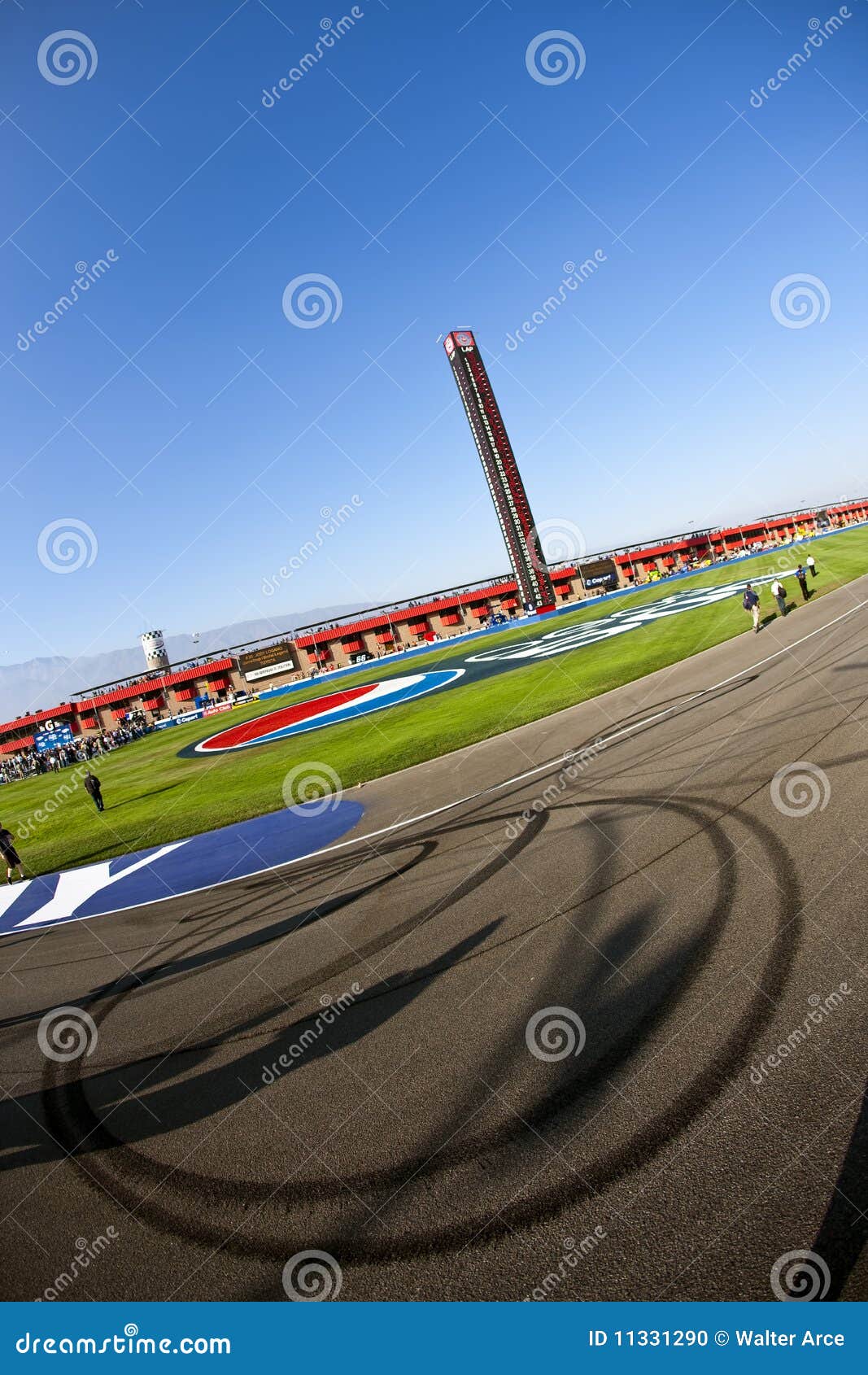 NASCAR: October 10 Copart 300 Editorial Image - Image of club, fontana ...