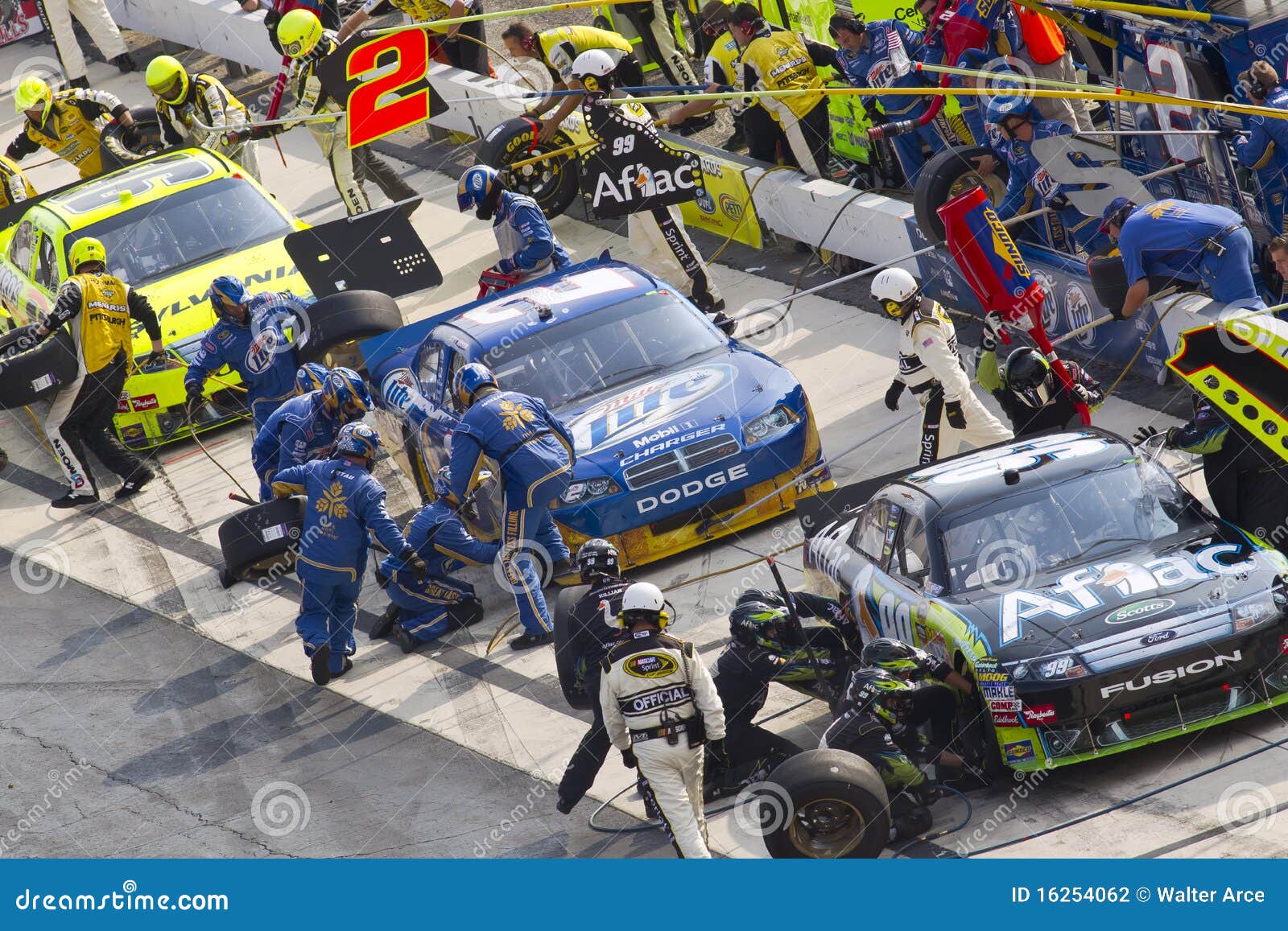 NASCAR: Sep 26 AAA 400 editorial photography. Image of series - 16254062