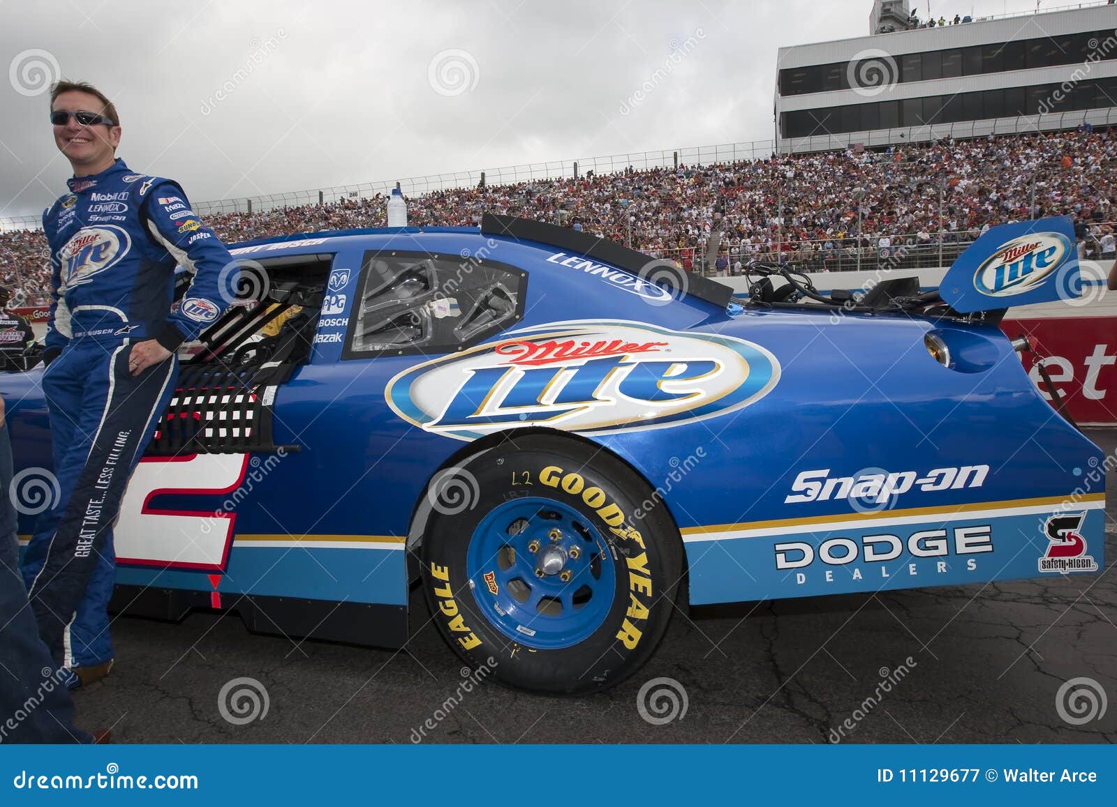 NASCAR: September 27 AAA 400 Editorial Photography - Image of mile ...