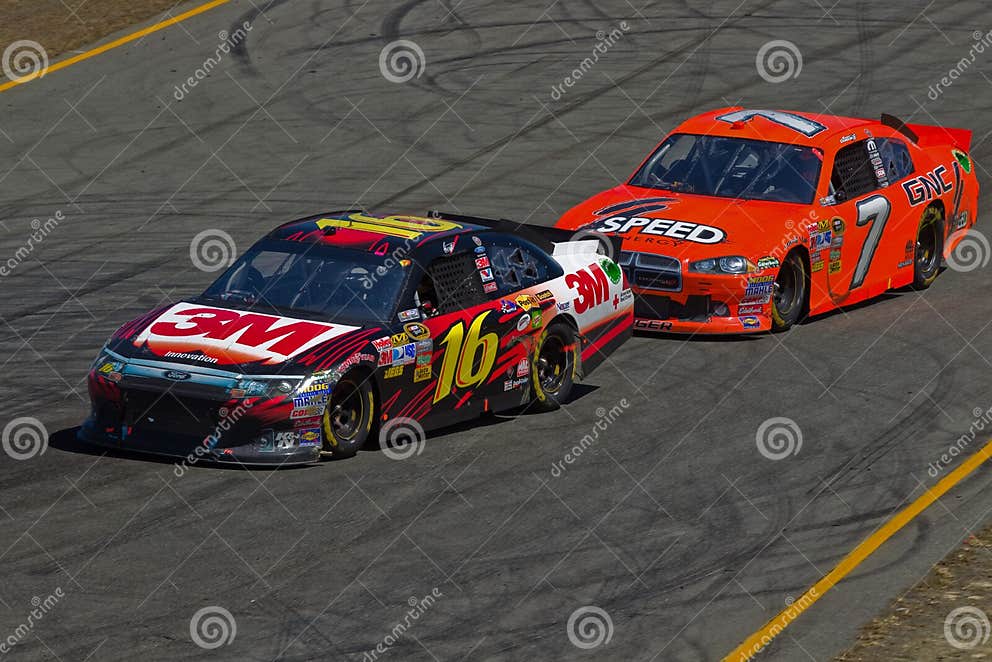 NASCAR Sprint Cup Series Race Editorial Image - Image of crowd, fans ...