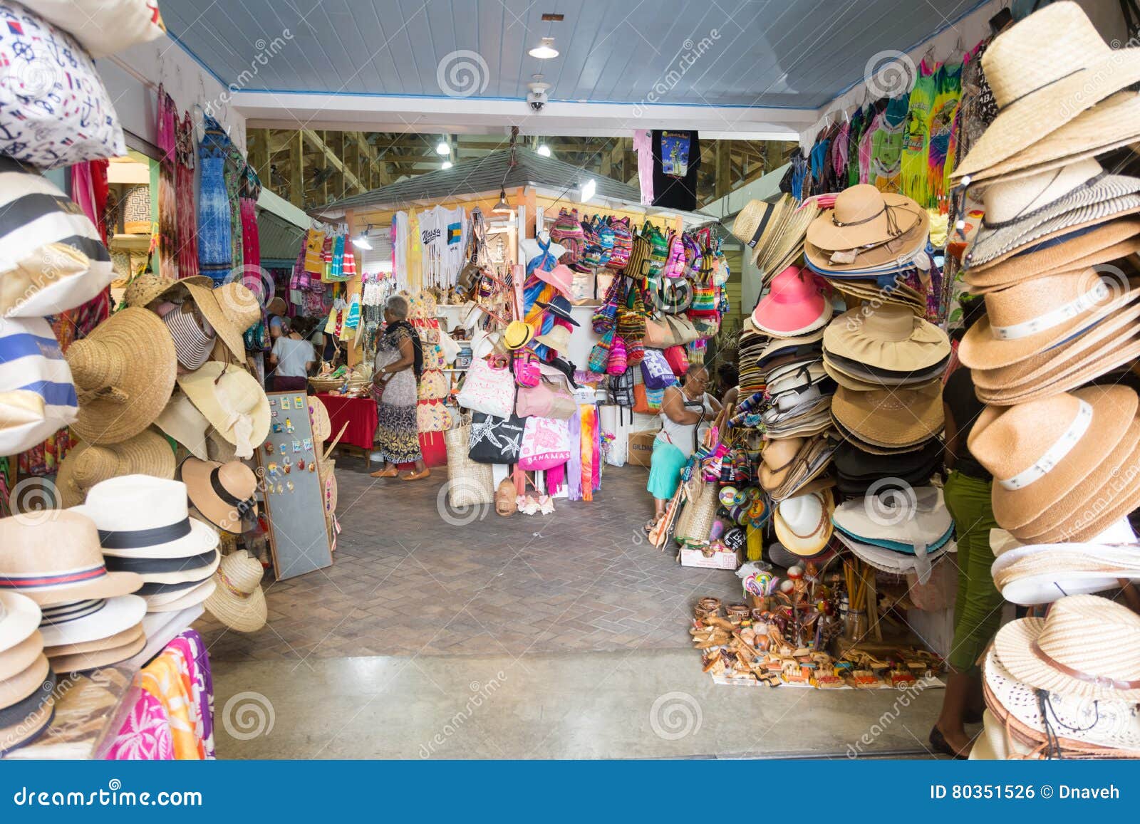 Nassau, Bahamas Straw Market Foto Editorial - Imagem de turismo, porto ...