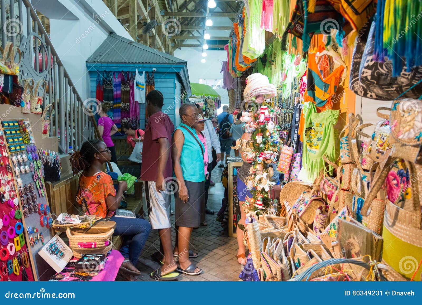 Nassau, De Bahamas Straw Market Redactionele Foto - Image of caraïbisch ...