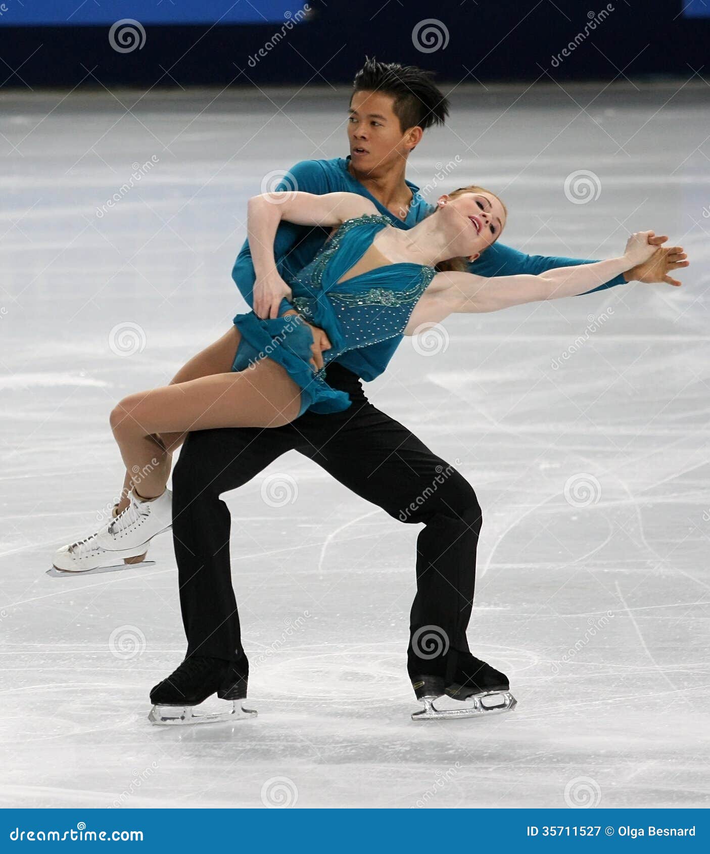 Natasha PURICH/Mervin TRAN (PUEDA) Fotografía editorial - Imagen de ...