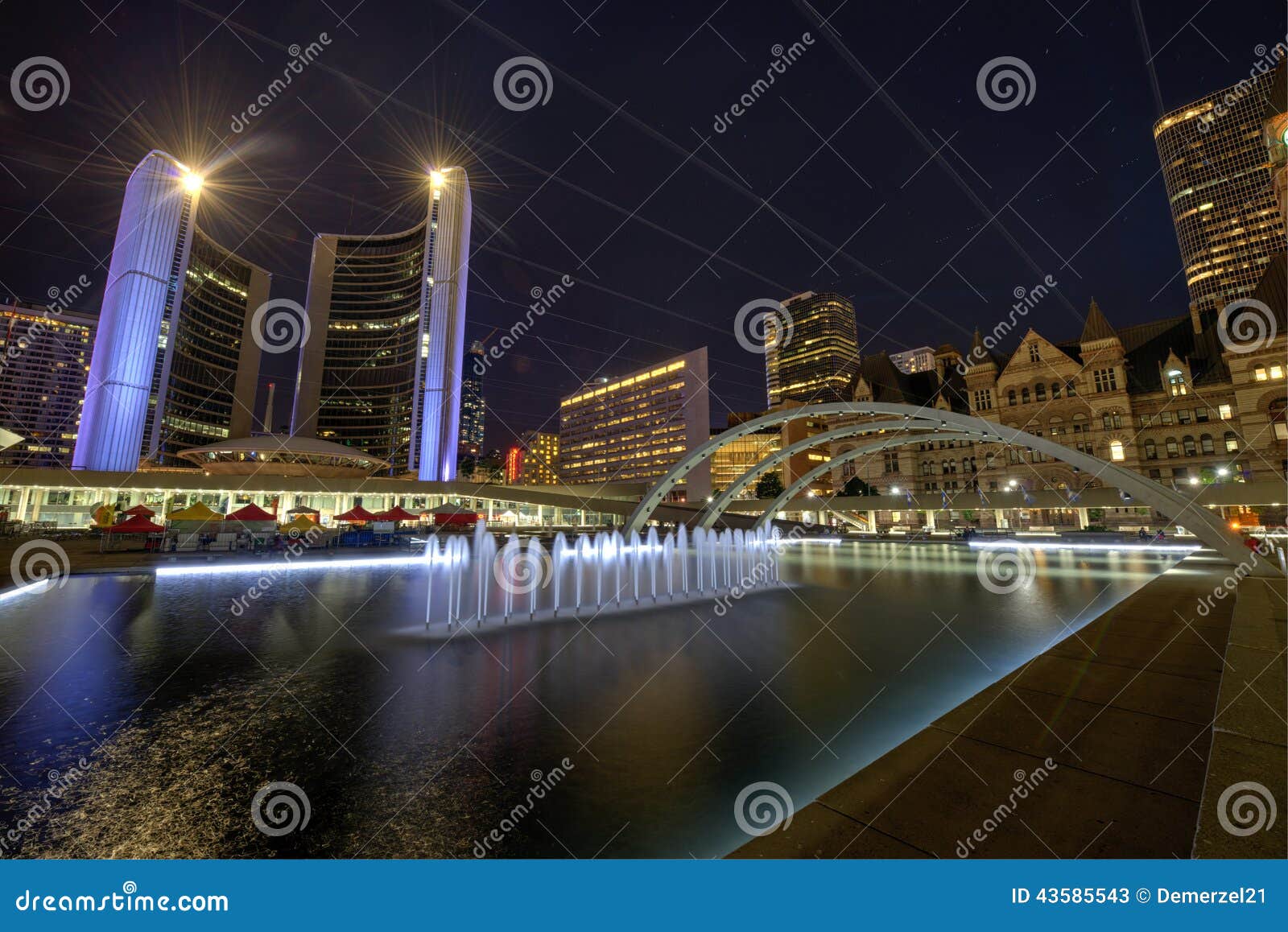 Nathan Phillips Square in Toronto Stock Image - Image of futuristic ...
