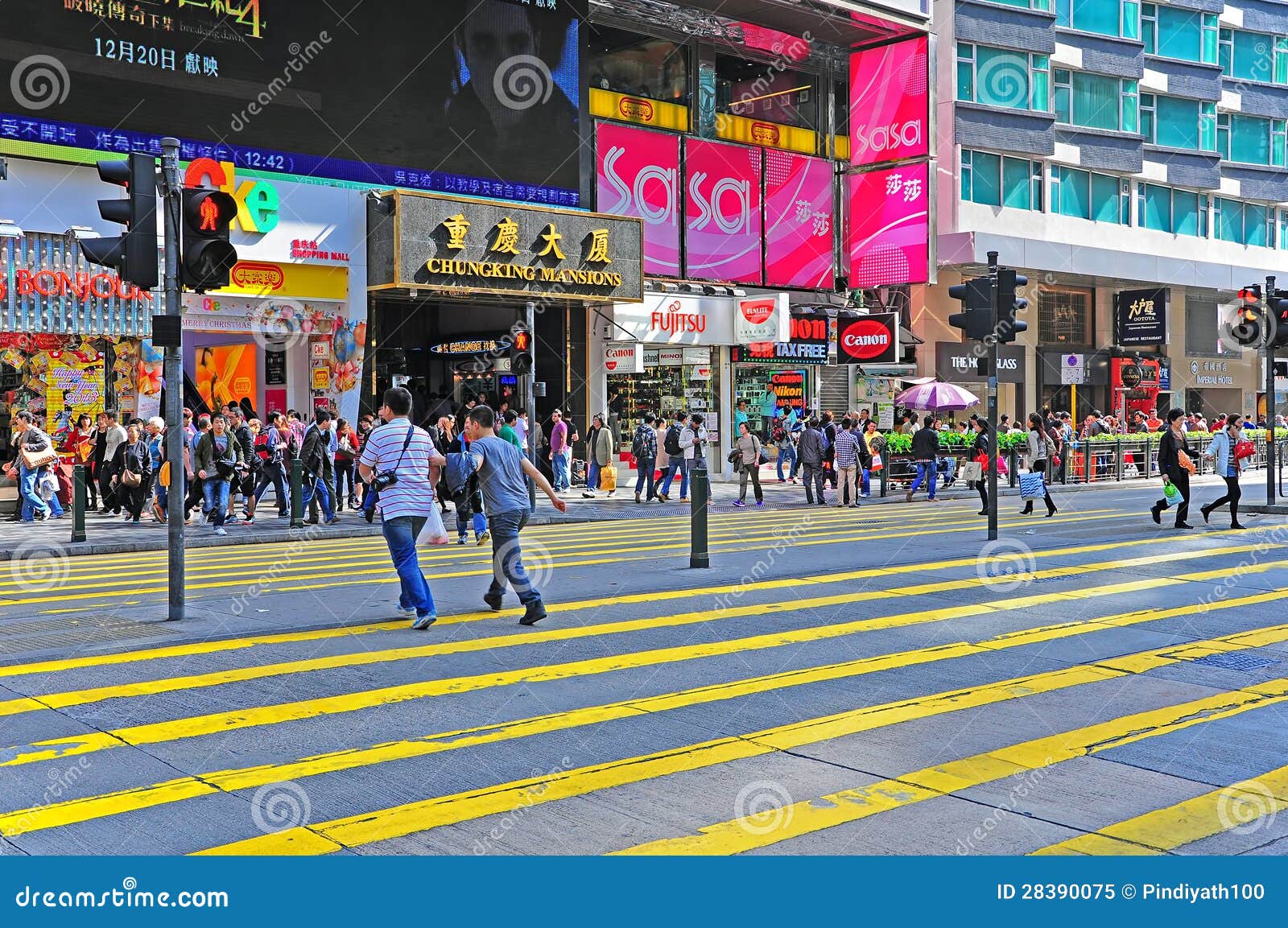 Nathan Road, Downtown Hong Kong Editorial Image - Image of plaza ...