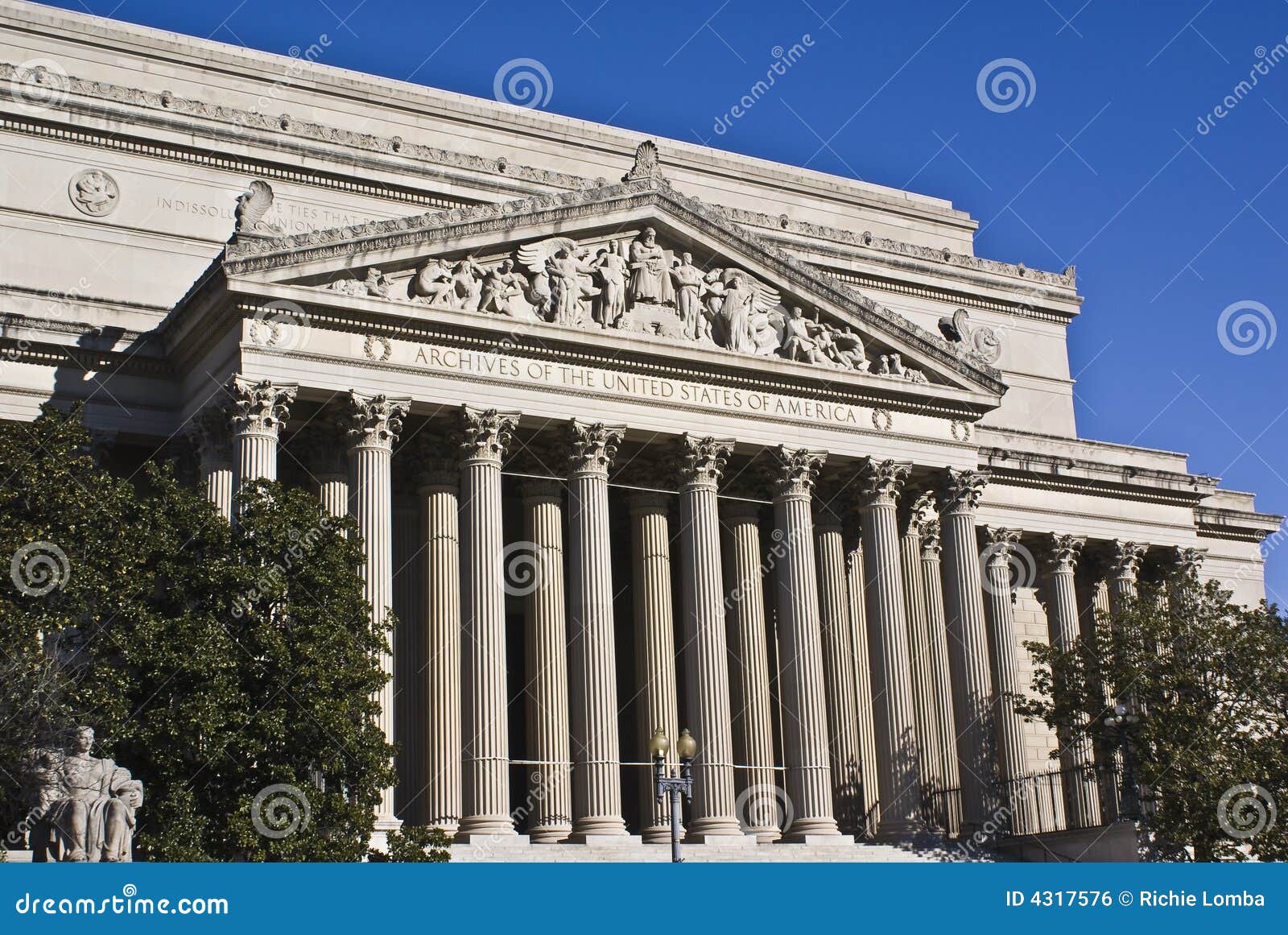 National Archives Building stock photo. Image of tree - 4317576