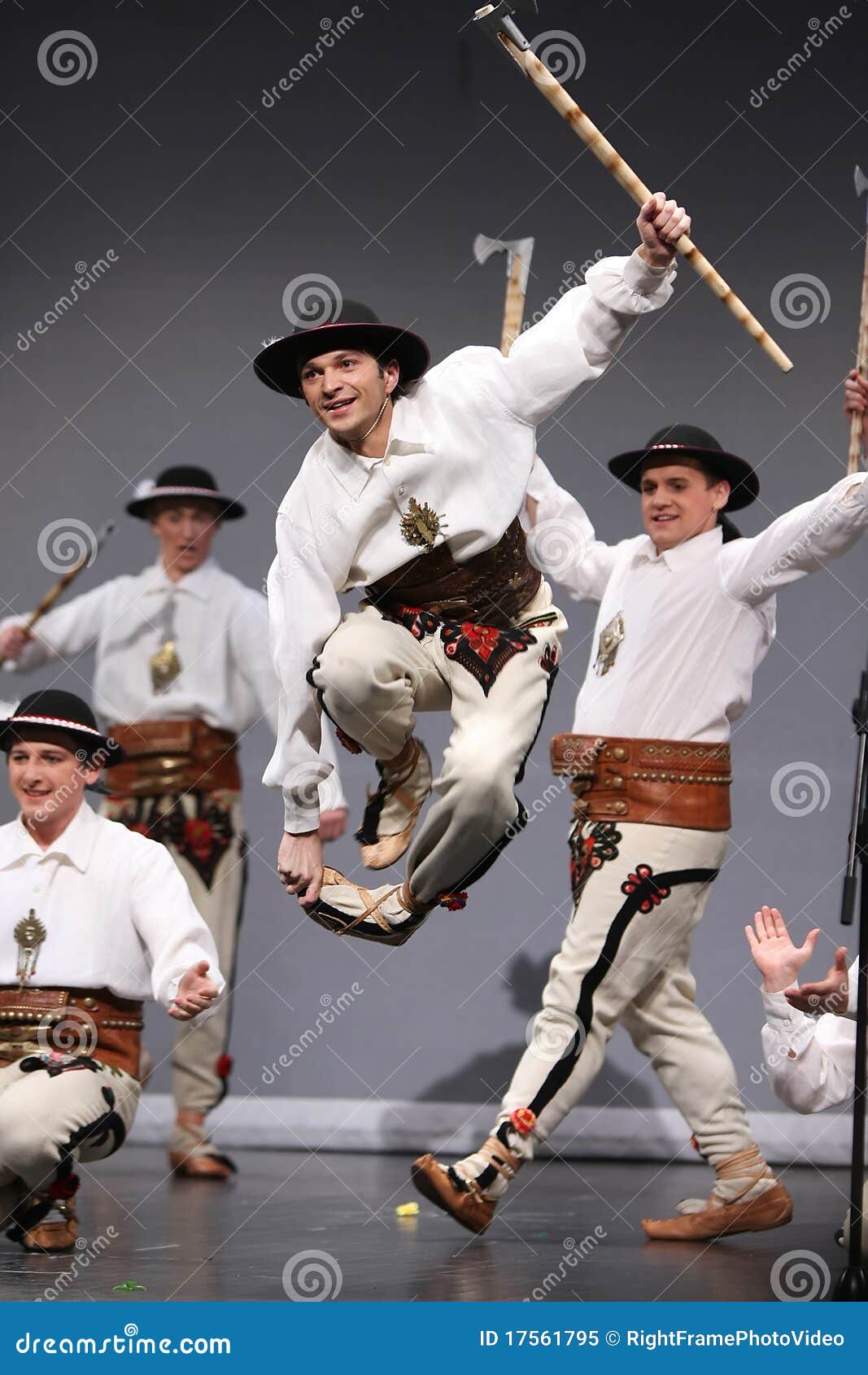 National Dance Troupe of Poland - Mazowsze Editorial Image - Image of ...