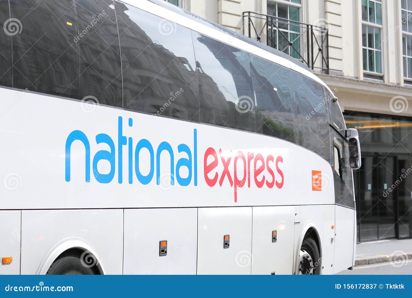 National Express Bus London UK Redaktionelles Stockfotografie - Bild ...