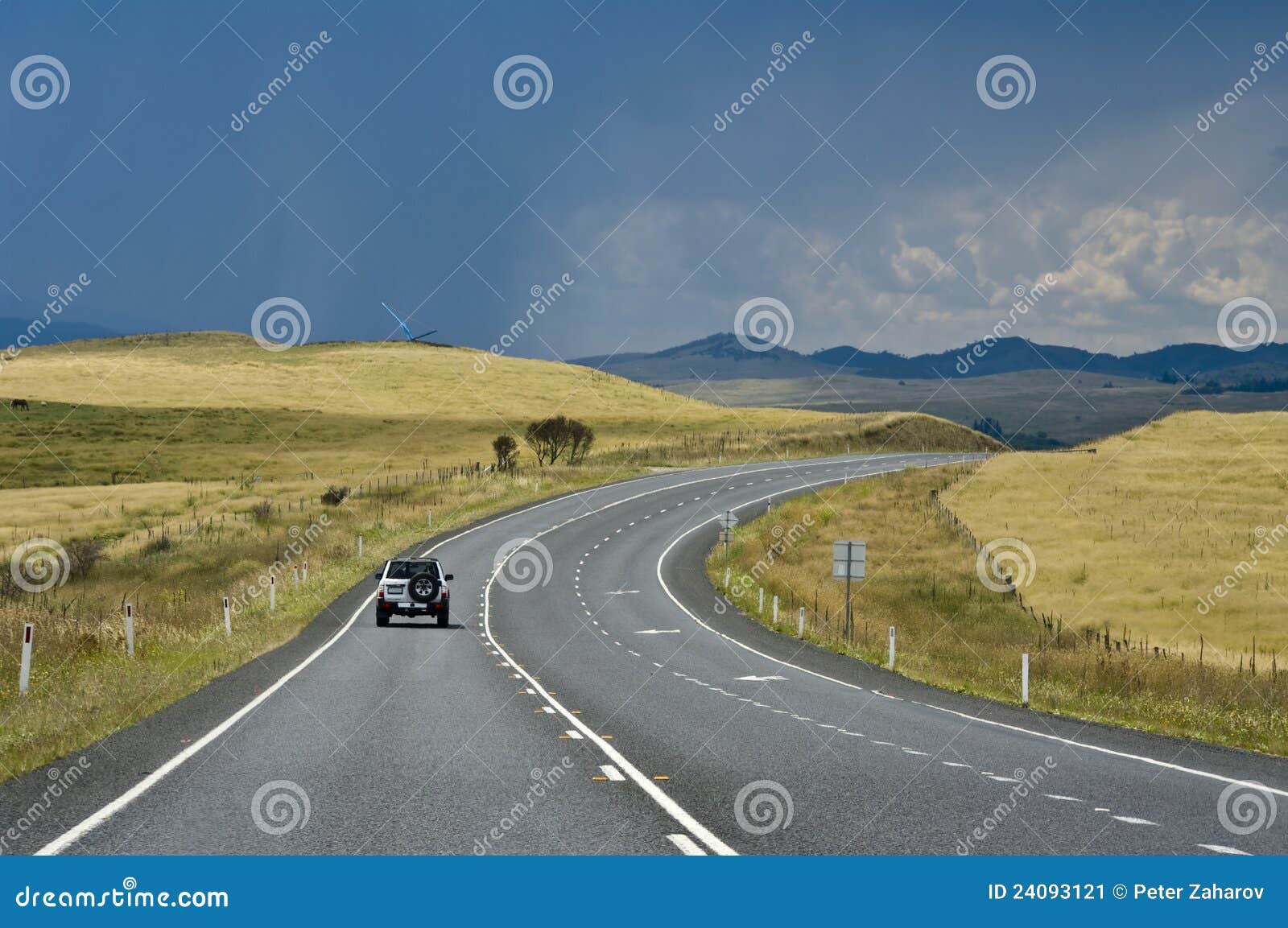 National Freeway, Australia. Stock Image - Image of road, horizon: 24093121