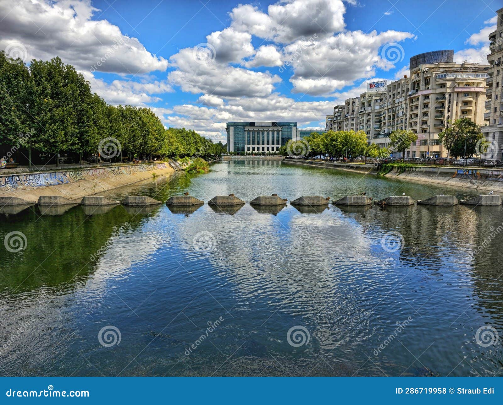 National Library of Romania Stock Photo - Image of architecture ...