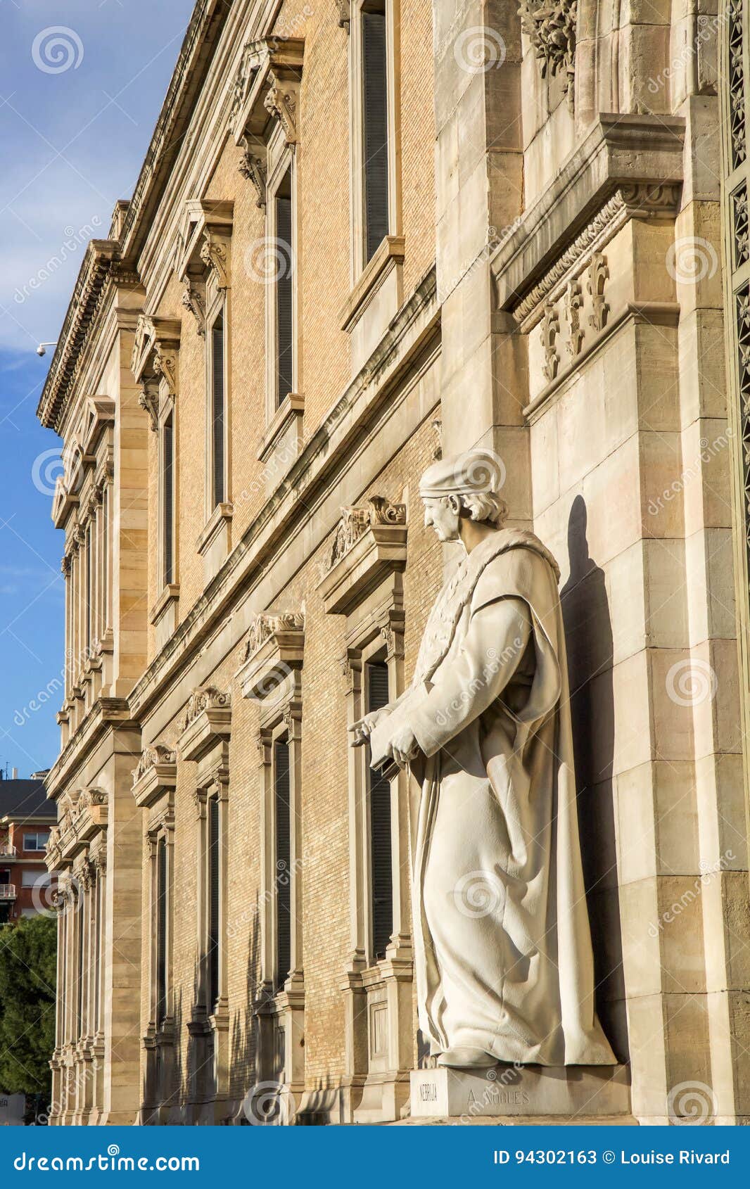 National Library statue editorial stock photo. Image of tribute - 94302163