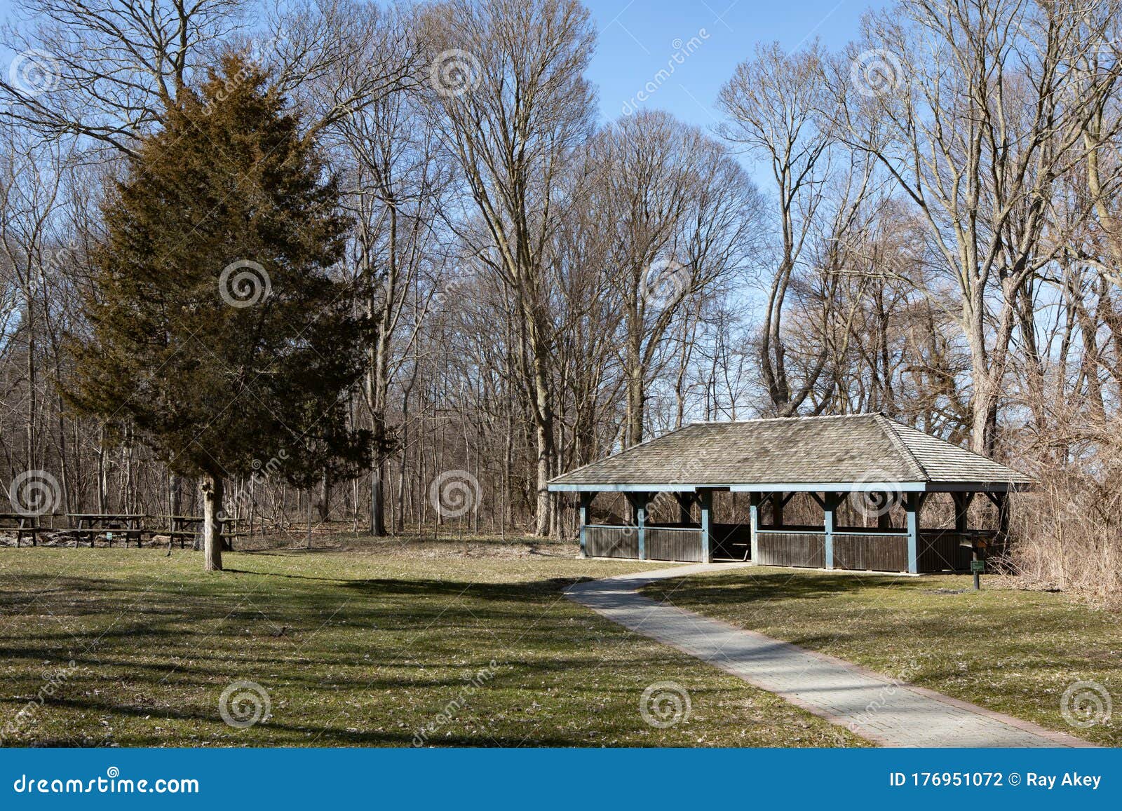 National Park Visitor Rest Stop Picnic Building by Large Tree Stock ...