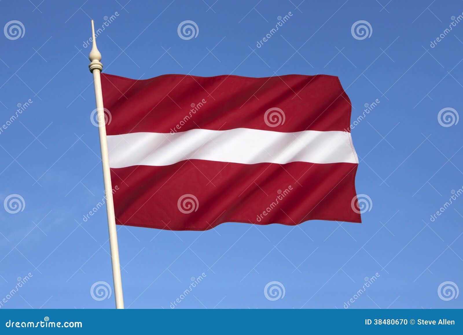 Nationale Vlag Van Letland - Baltische Staten Stock Foto - Image of ...