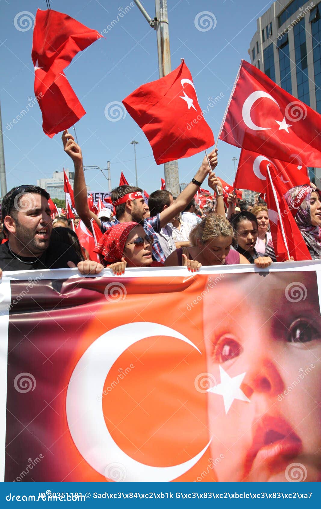 Nationalist Turkish Demonsration Editorial Photo - Image of protesters ...