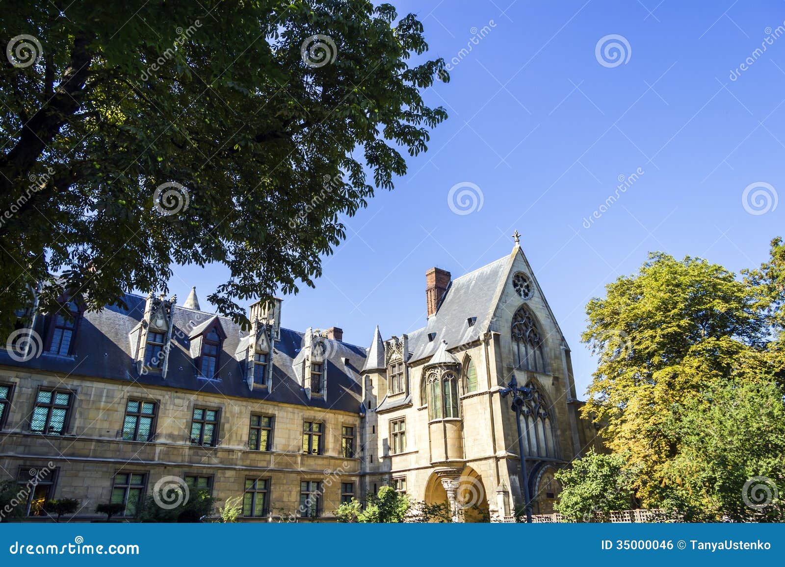 Nationalmuseum Der Mittelalter, Paris, Frankreich Redaktionelles Foto ...
