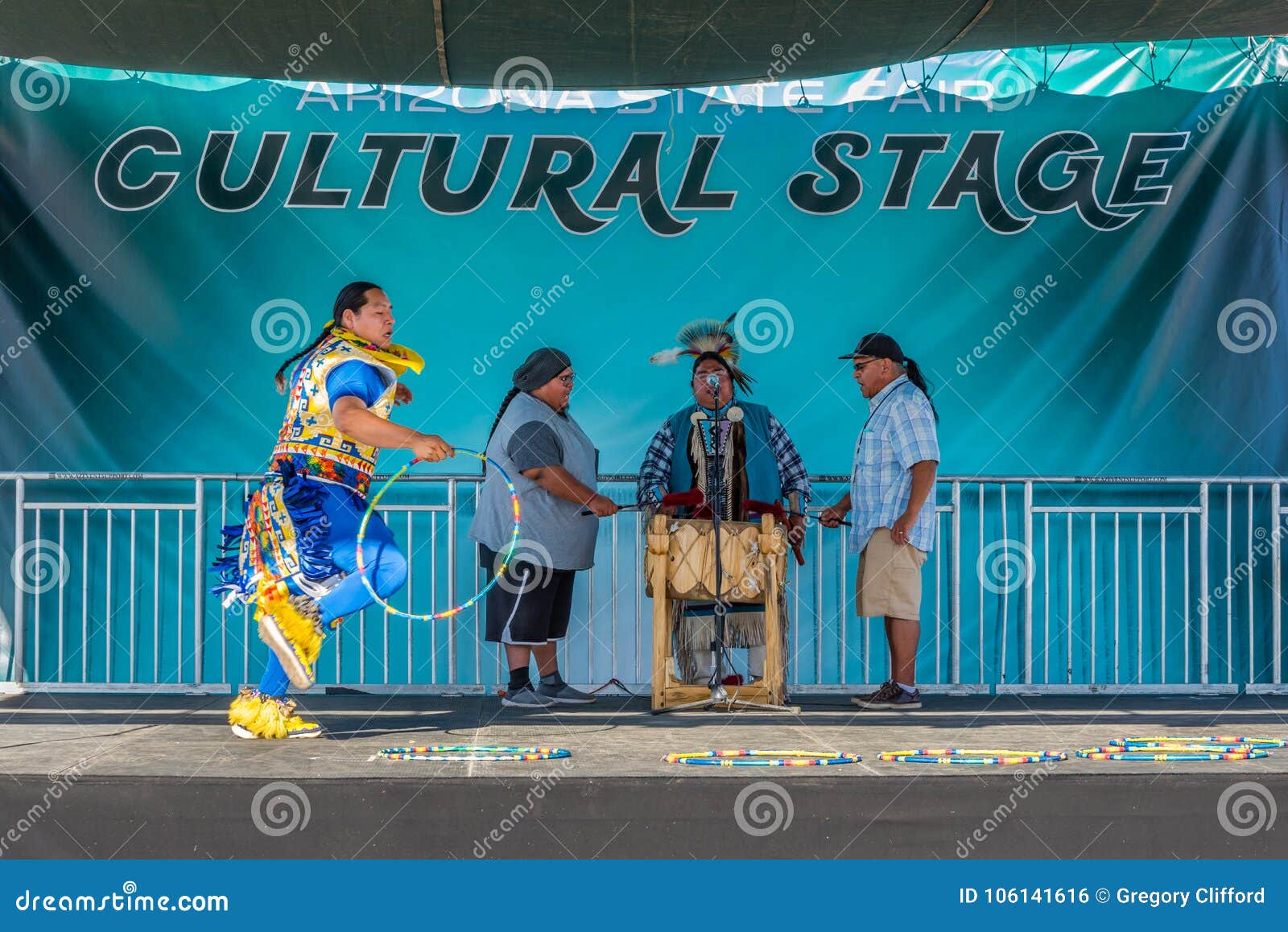 Native American Hoop Dancer Editorial Photo - Image of attraction ...