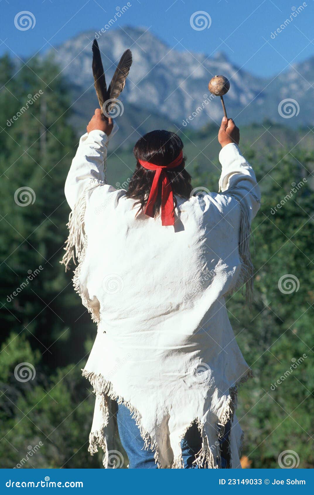 Native American Man Performing Ceremony Editorial Stock Photo - Image ...