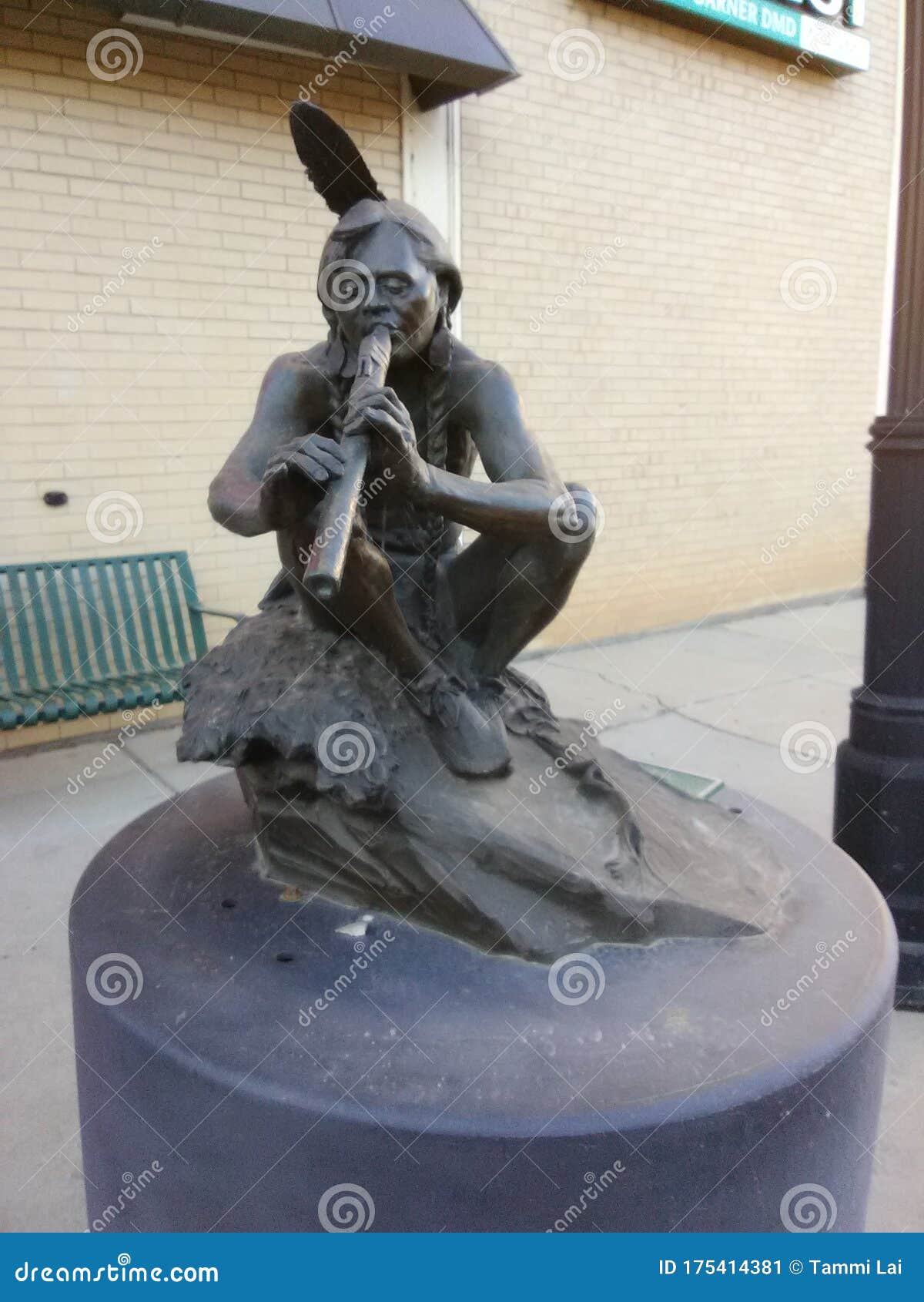 Native American statue editorial photo. Image of native - 175414381