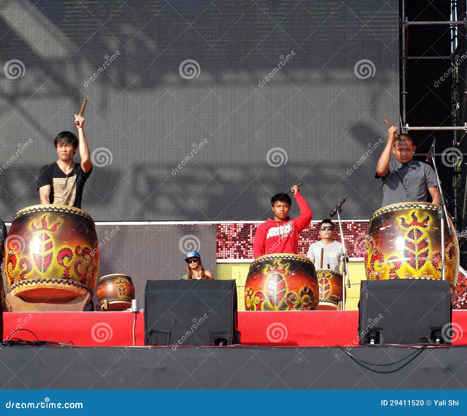 Native Drummers Perform in Taiwan Editorial Image - Image of native ...